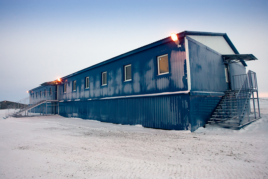 World / Russia / Chukotka / Mys Shmidta , 297 км от центра (Мыс Шмидта)