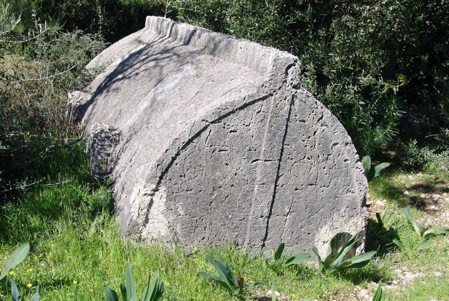 House Tomb | tomb(s), ancient, archaeological site