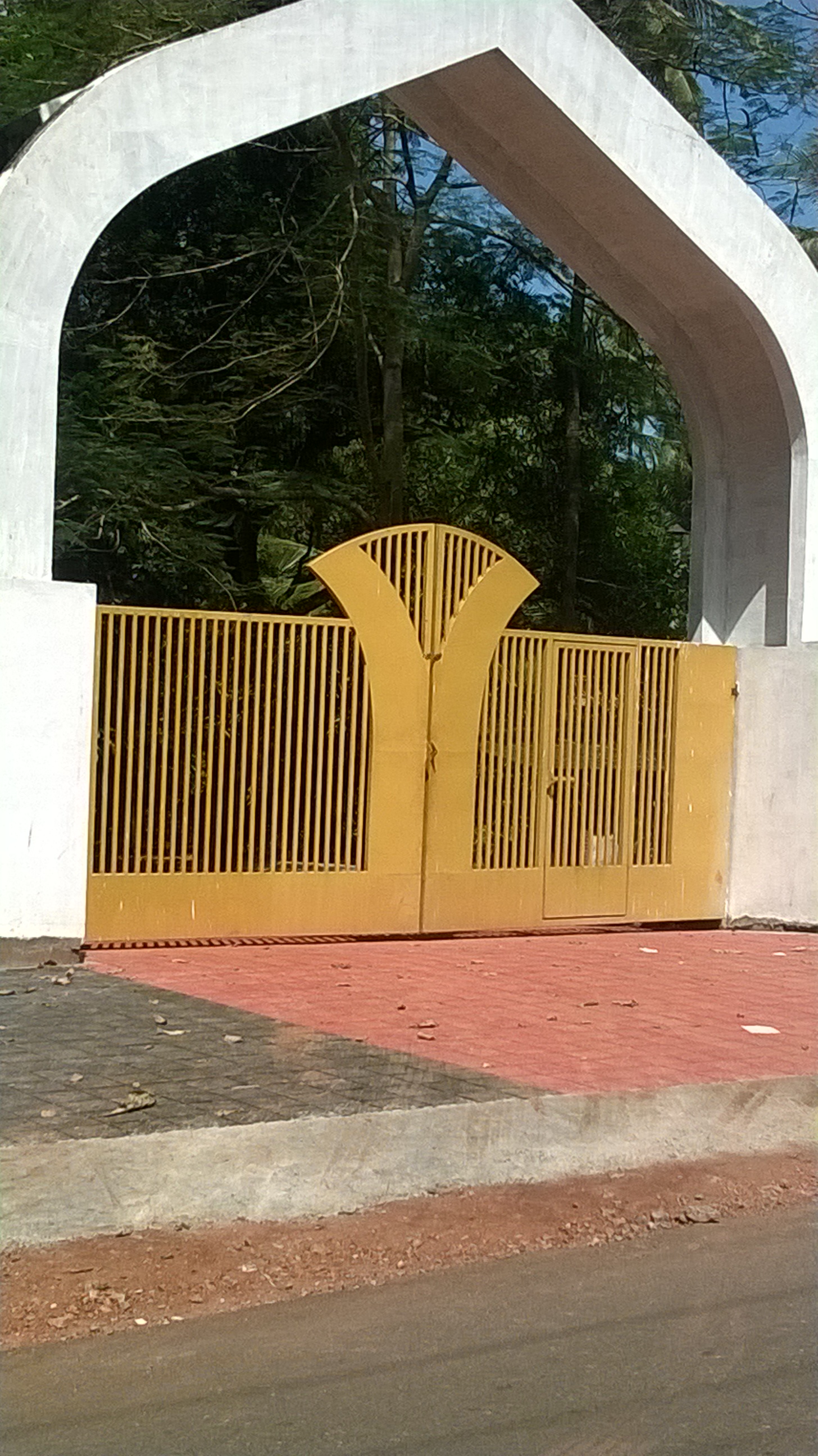Womens School Gate