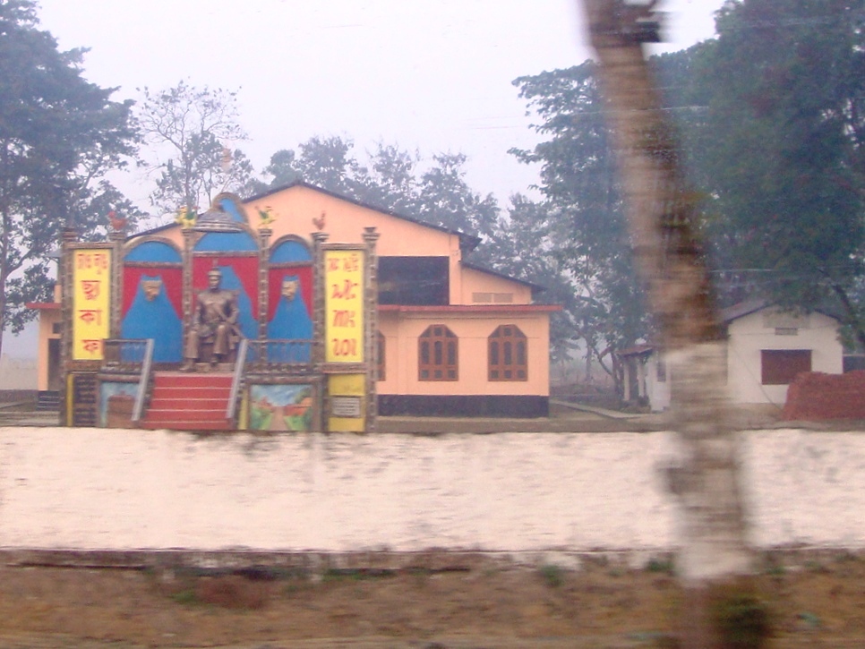 Chao Lung Chyookaaphaa Memorial & Building