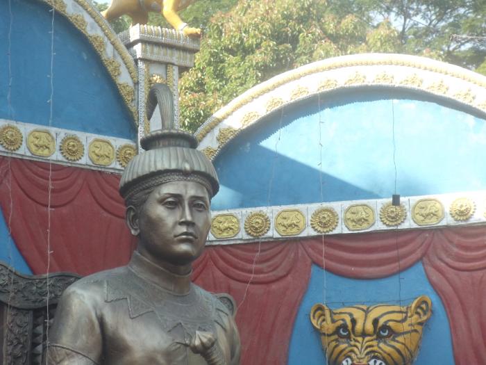 Chao Lung Chyookaaphaa Memorial & Building