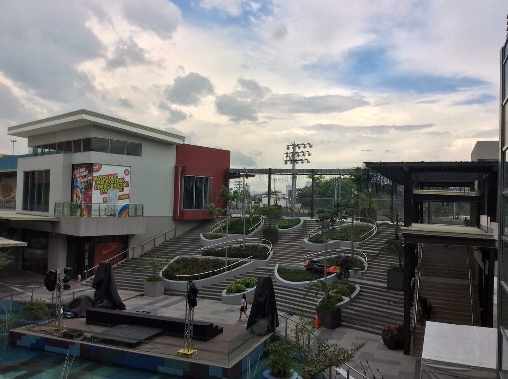 Circuit Lane - Makati