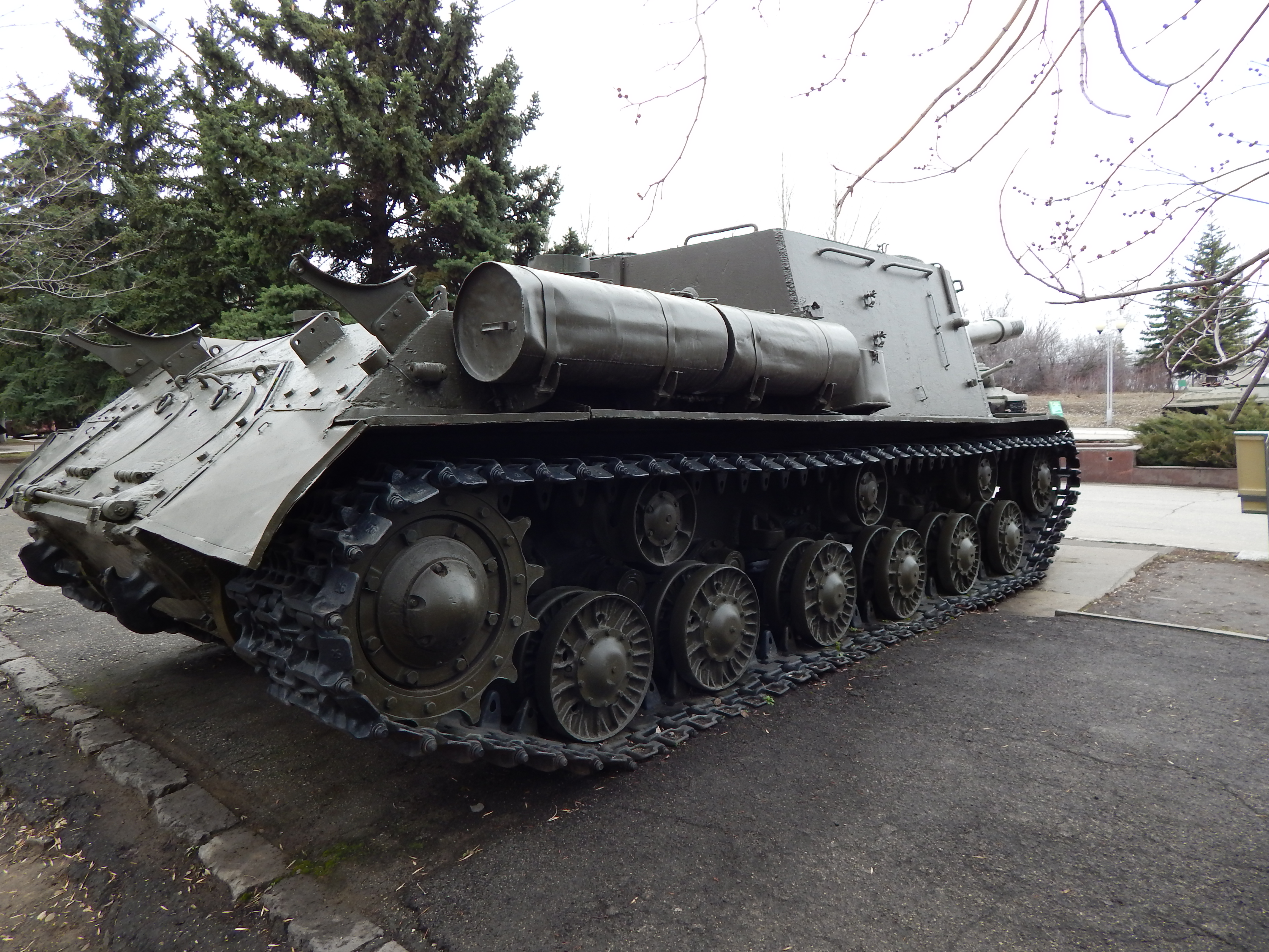 ISU-152 - Saratov