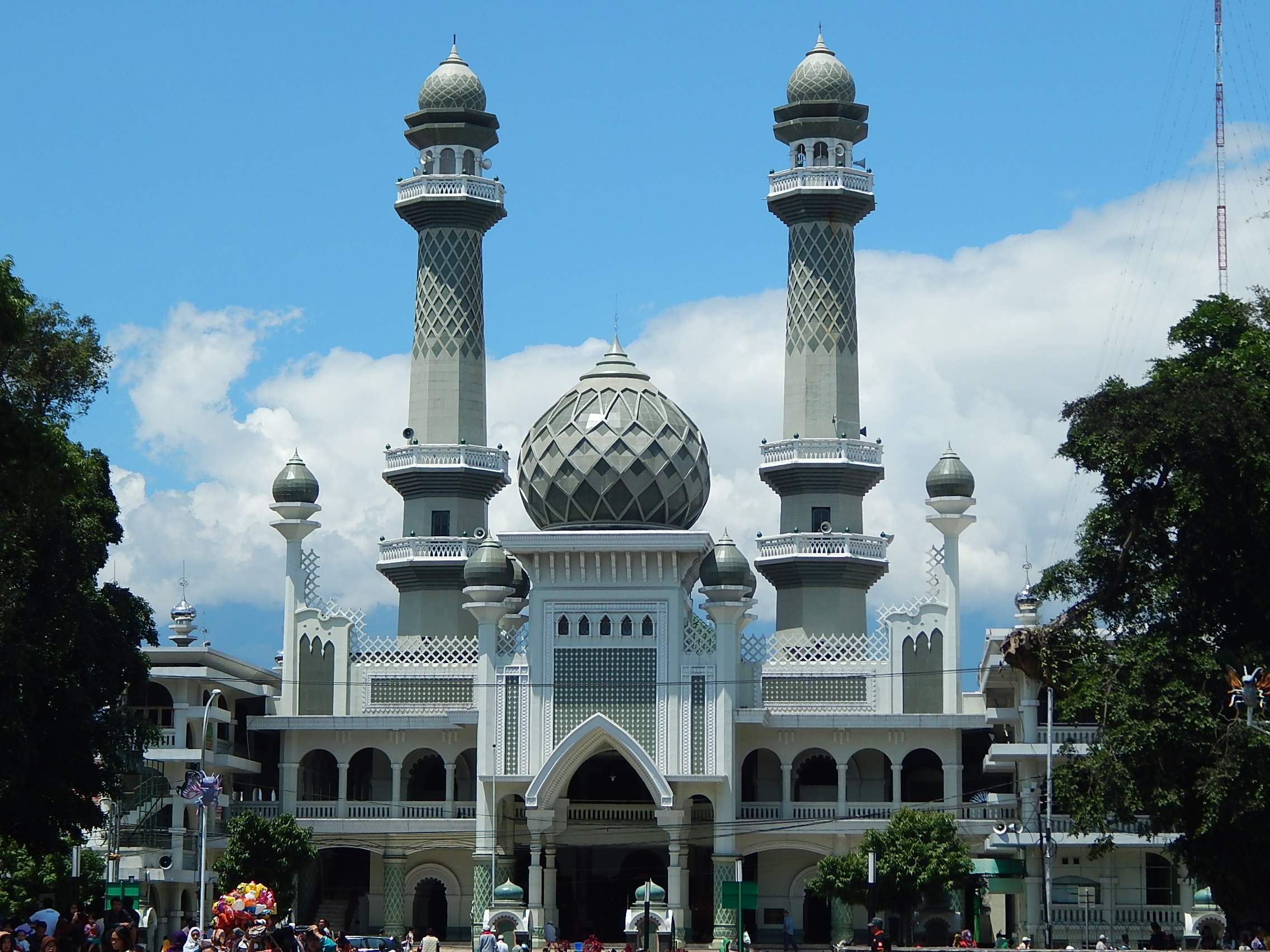 Masjid Jami' Malang - Kota Malang Jl. Merdeka Barat (Alun-Alun)