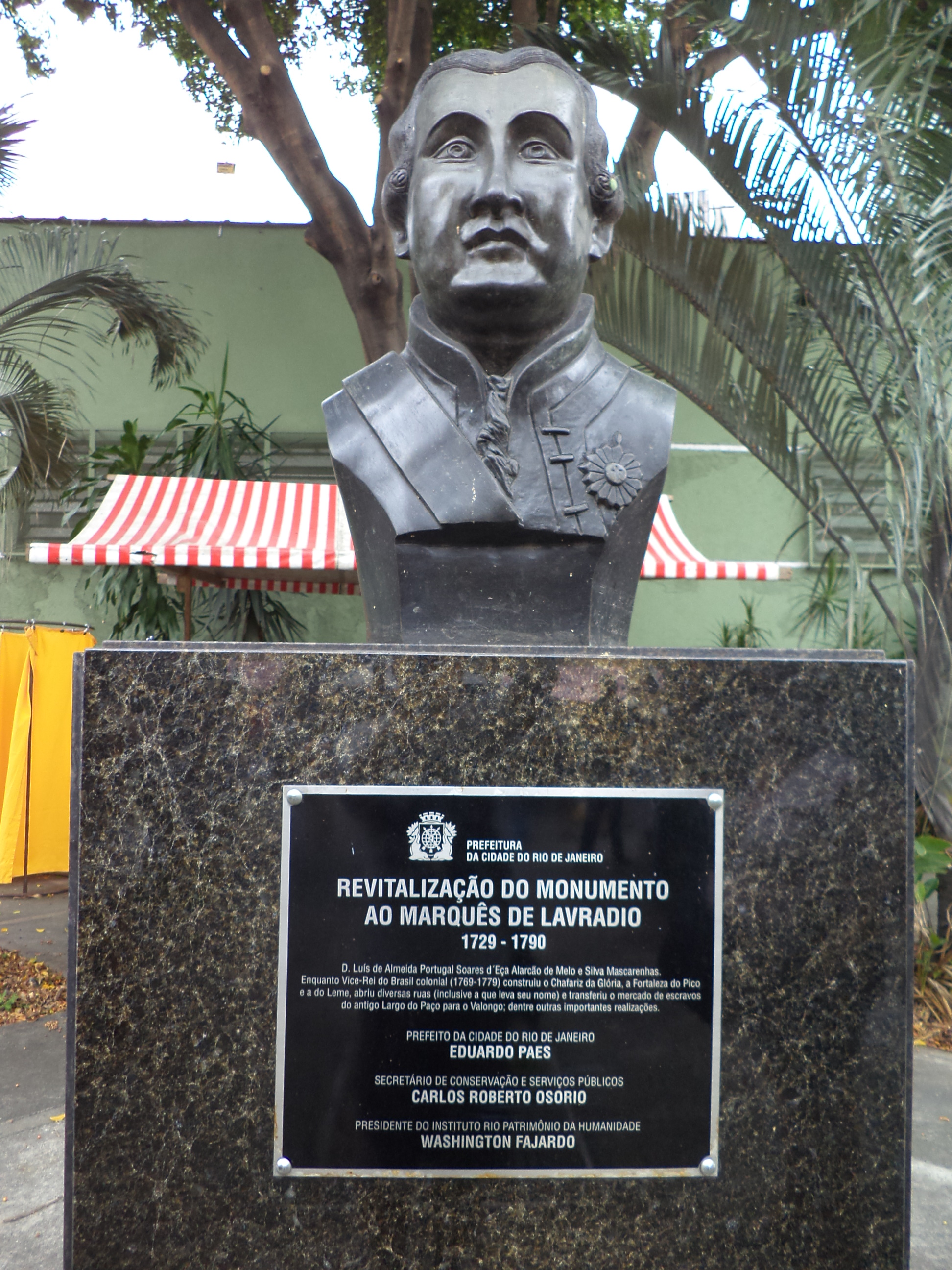 Praça Emilinha Borba - Rio de Janeiro | área verde