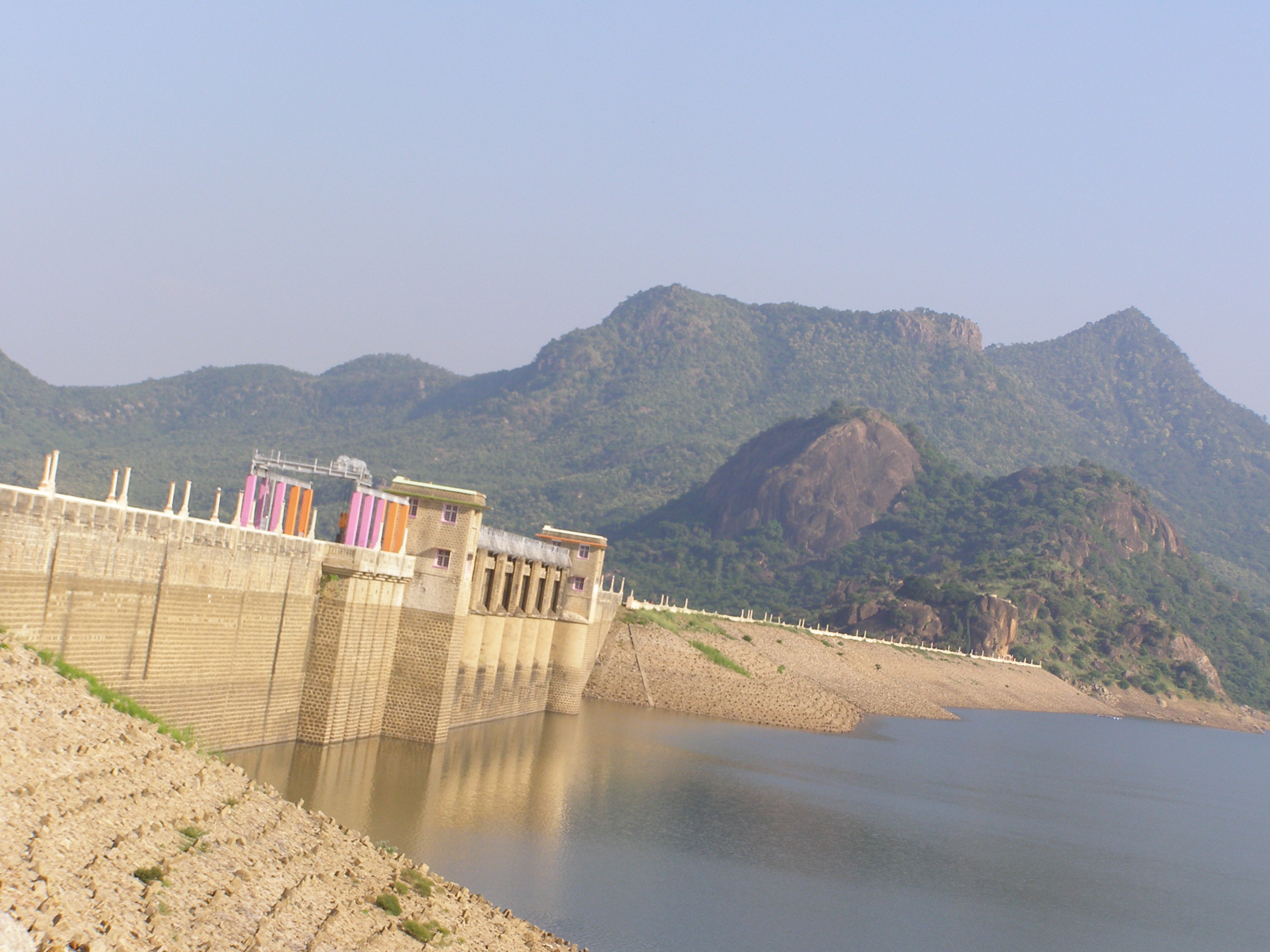 Manimutharu Dam Reservoir