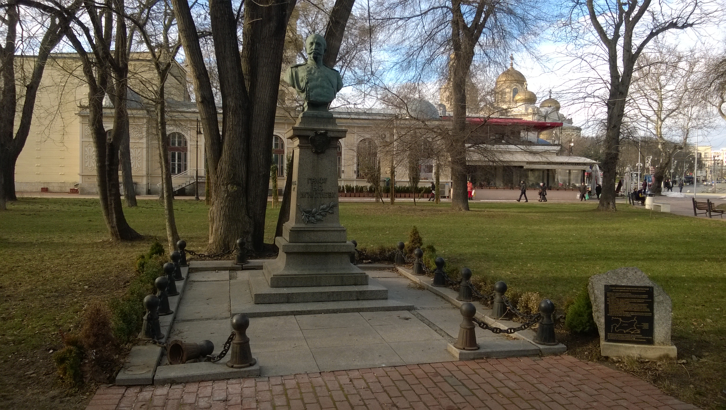 Monument to Count Ignatiev - Varna