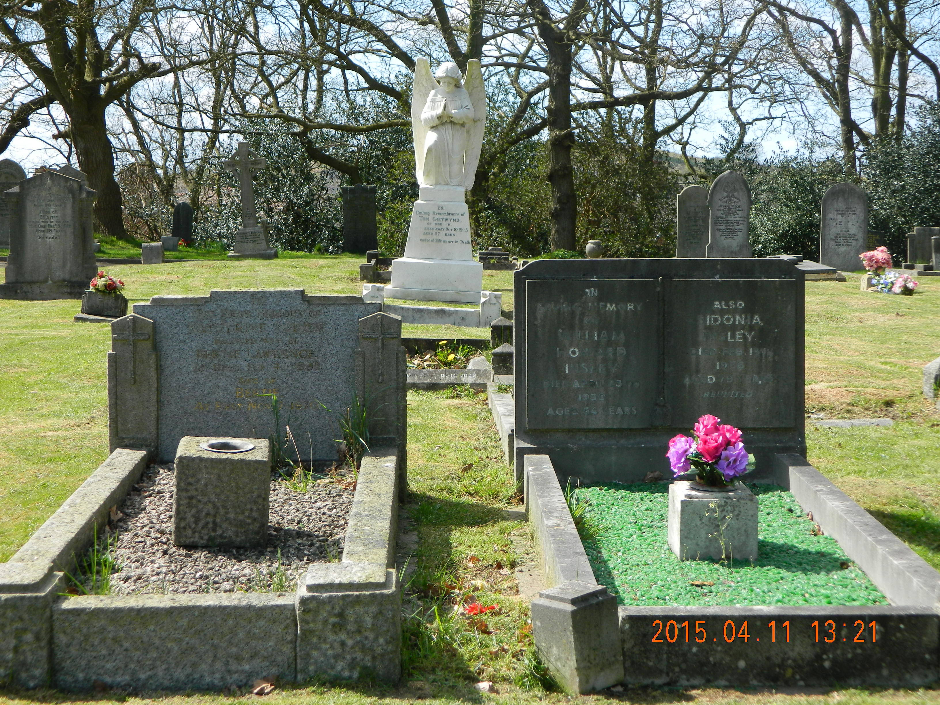 Dordon Parish Churchyard