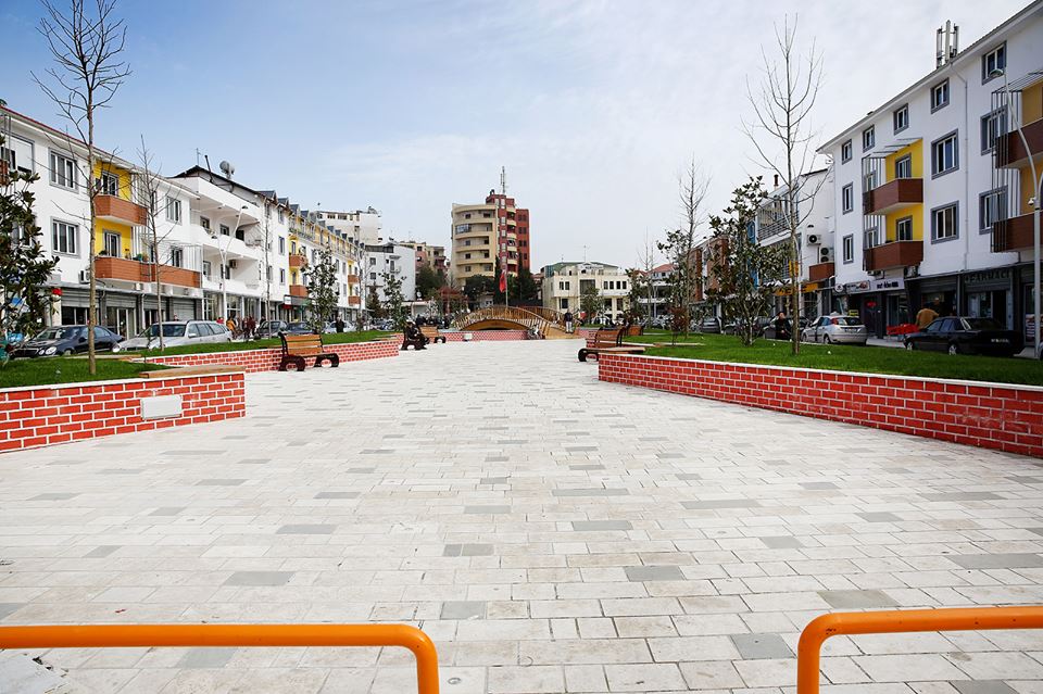 Central square - Shijak