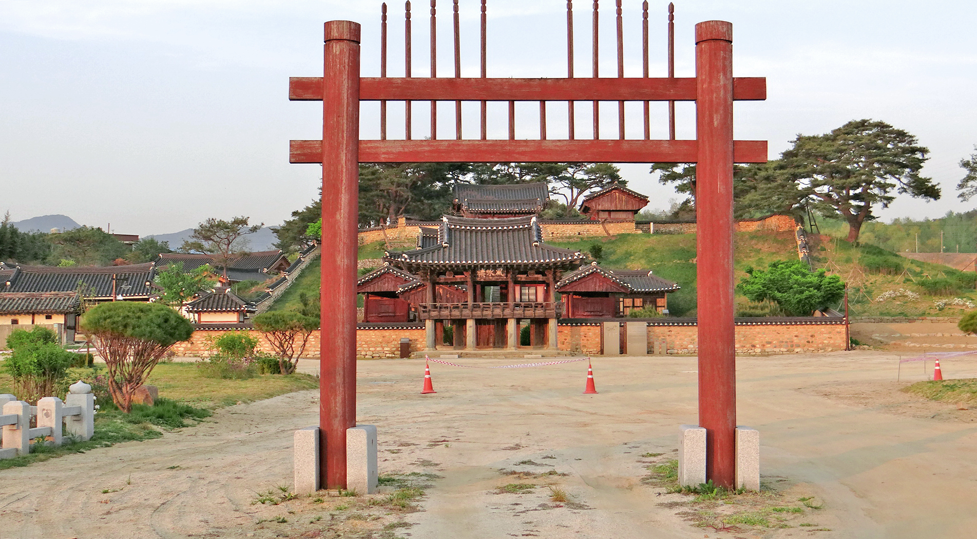 Namgye Seowon Hongsalmun