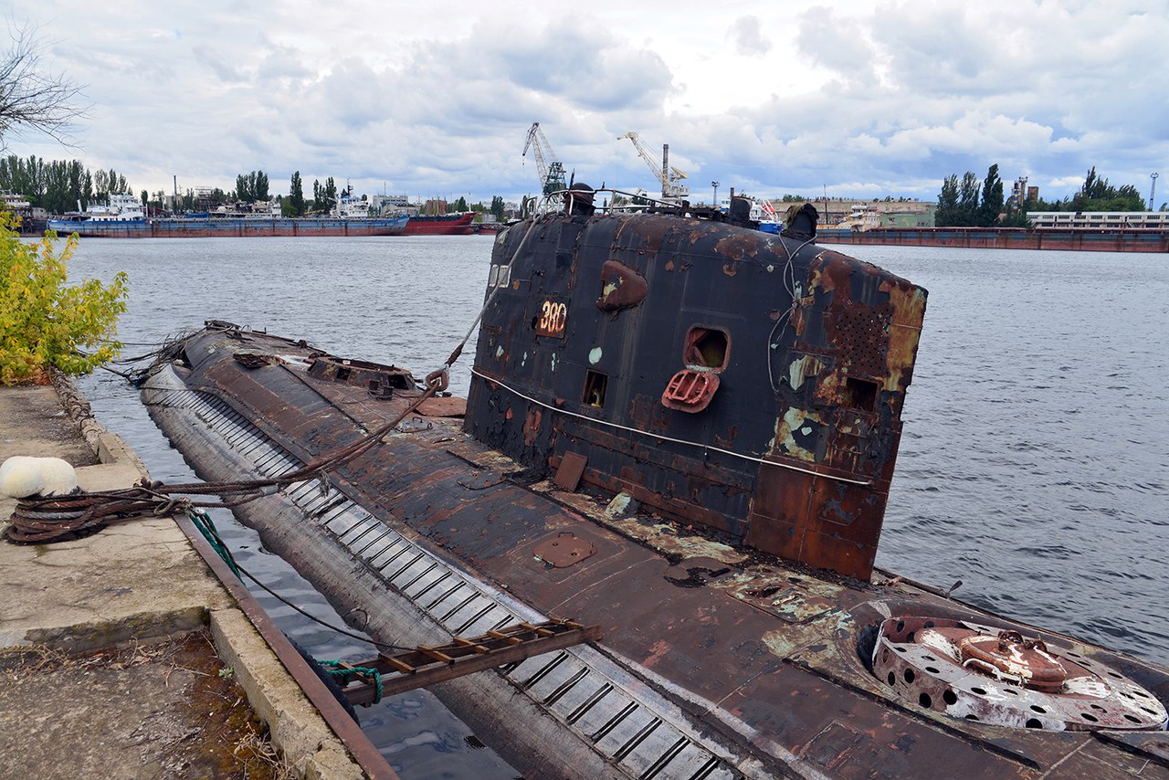 Bravo-class submarine SS-310. Project 690 Kefal "Mullet" class. Located ...