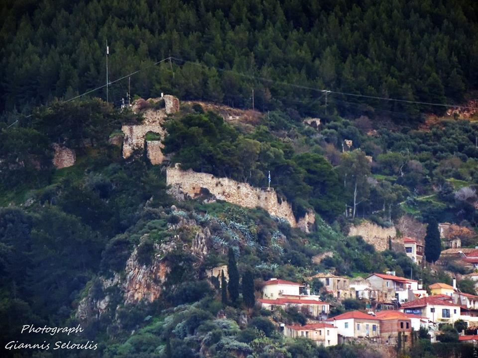 Kyparissia Castle - Kyparissia