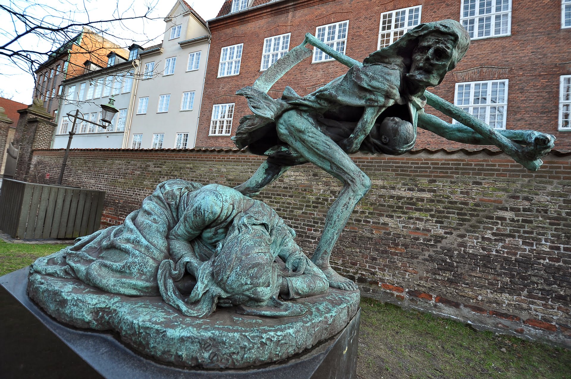 Sculpture of Death kidnapped the baby from the mother - Copenhagen ...