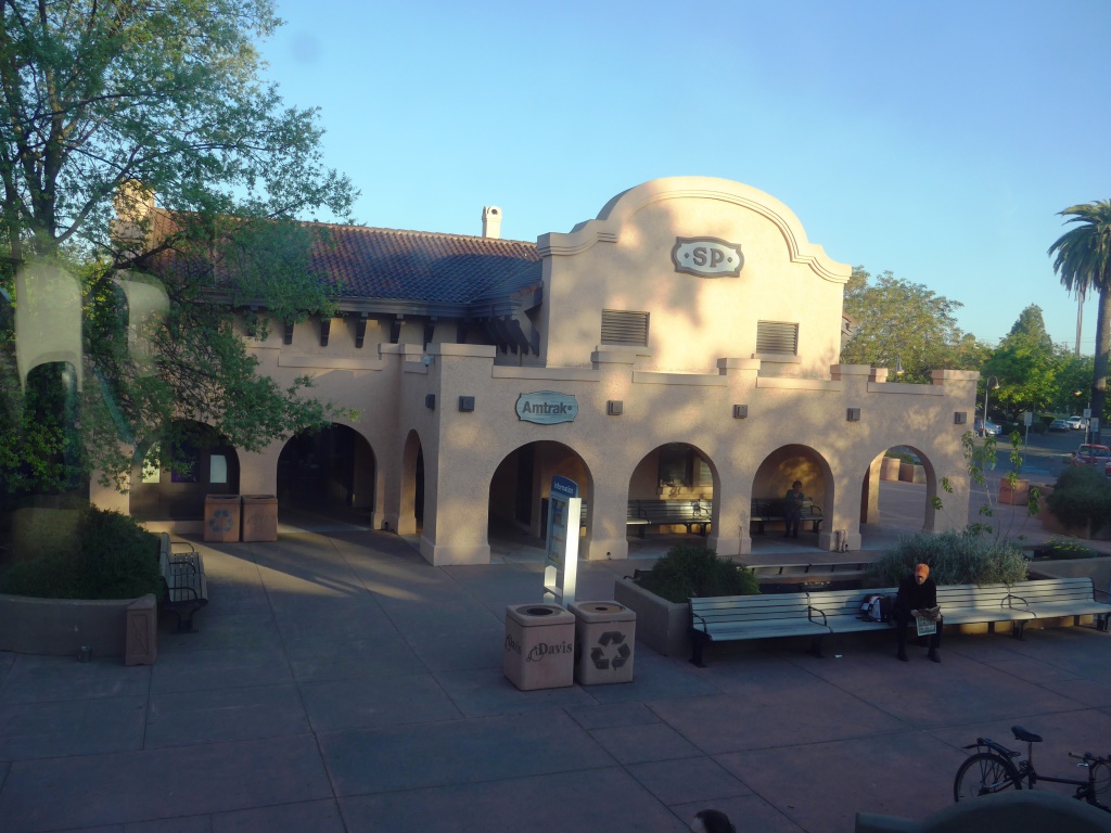 Davis, CA, Amtrak Station-Davis Wye Triangle Station + Parking Lot ...