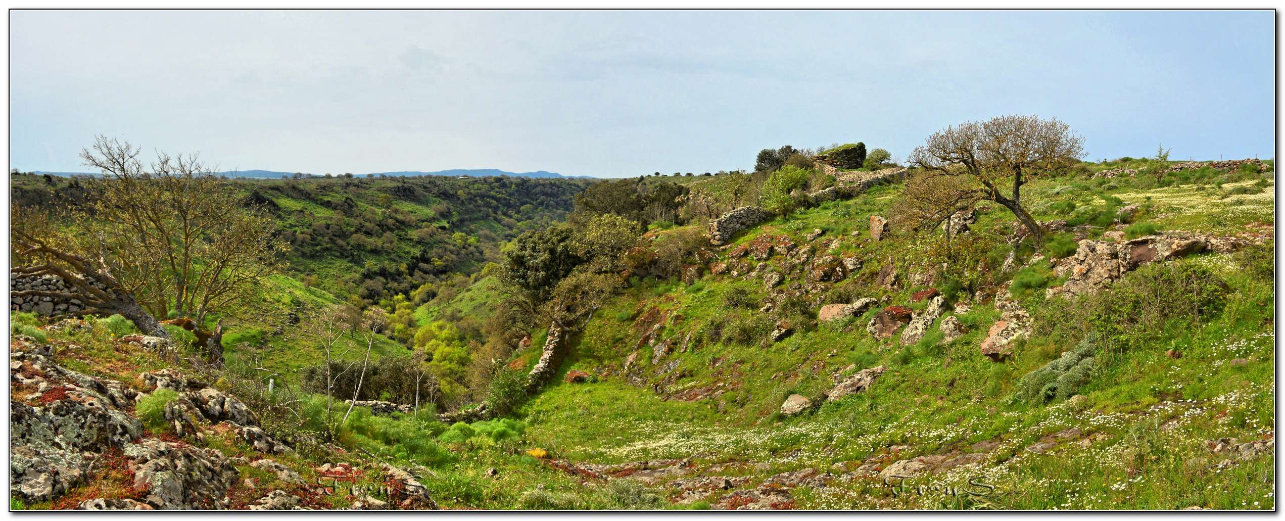 Nuraghe Basones (English)