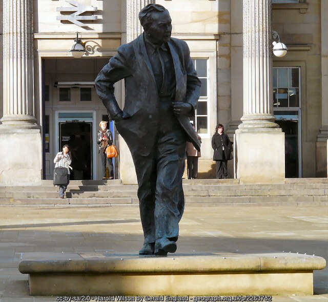 Harold Wilson Statue - Huddersfield