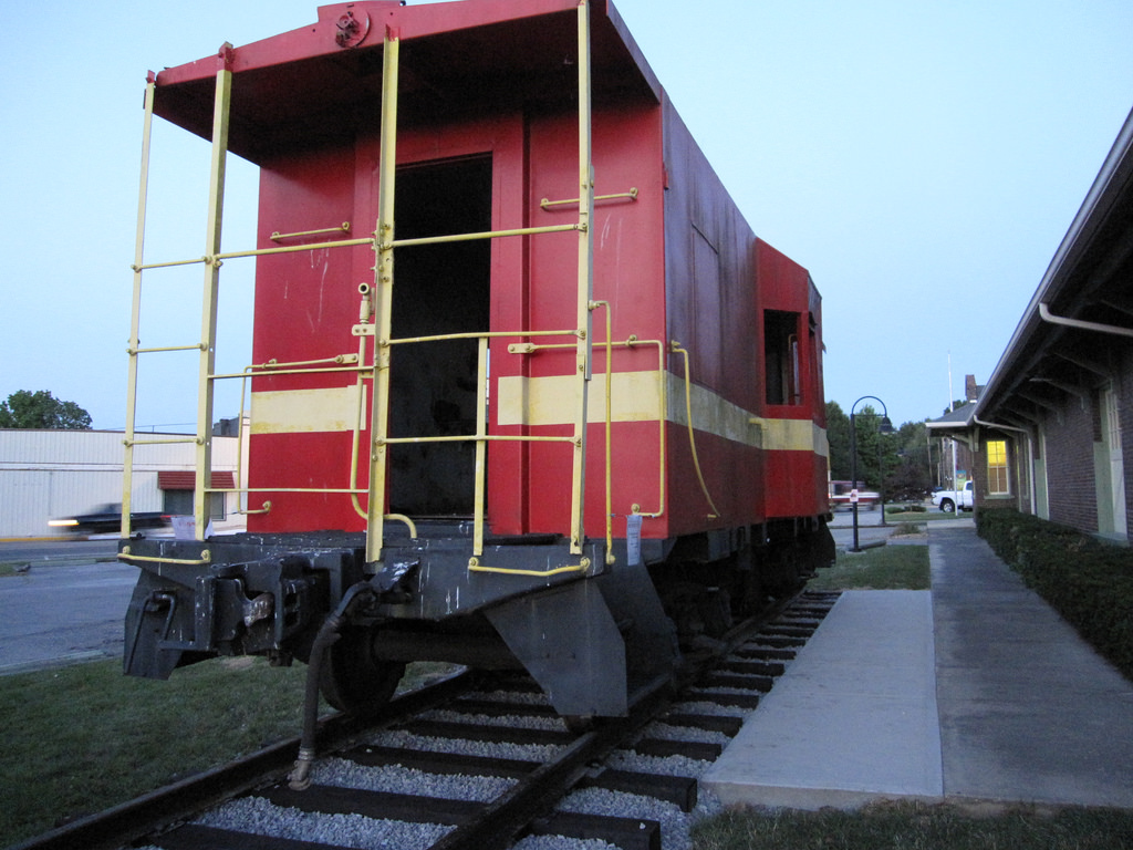 The Little Red Caboose ＃6100 - Crossville, Tennessee