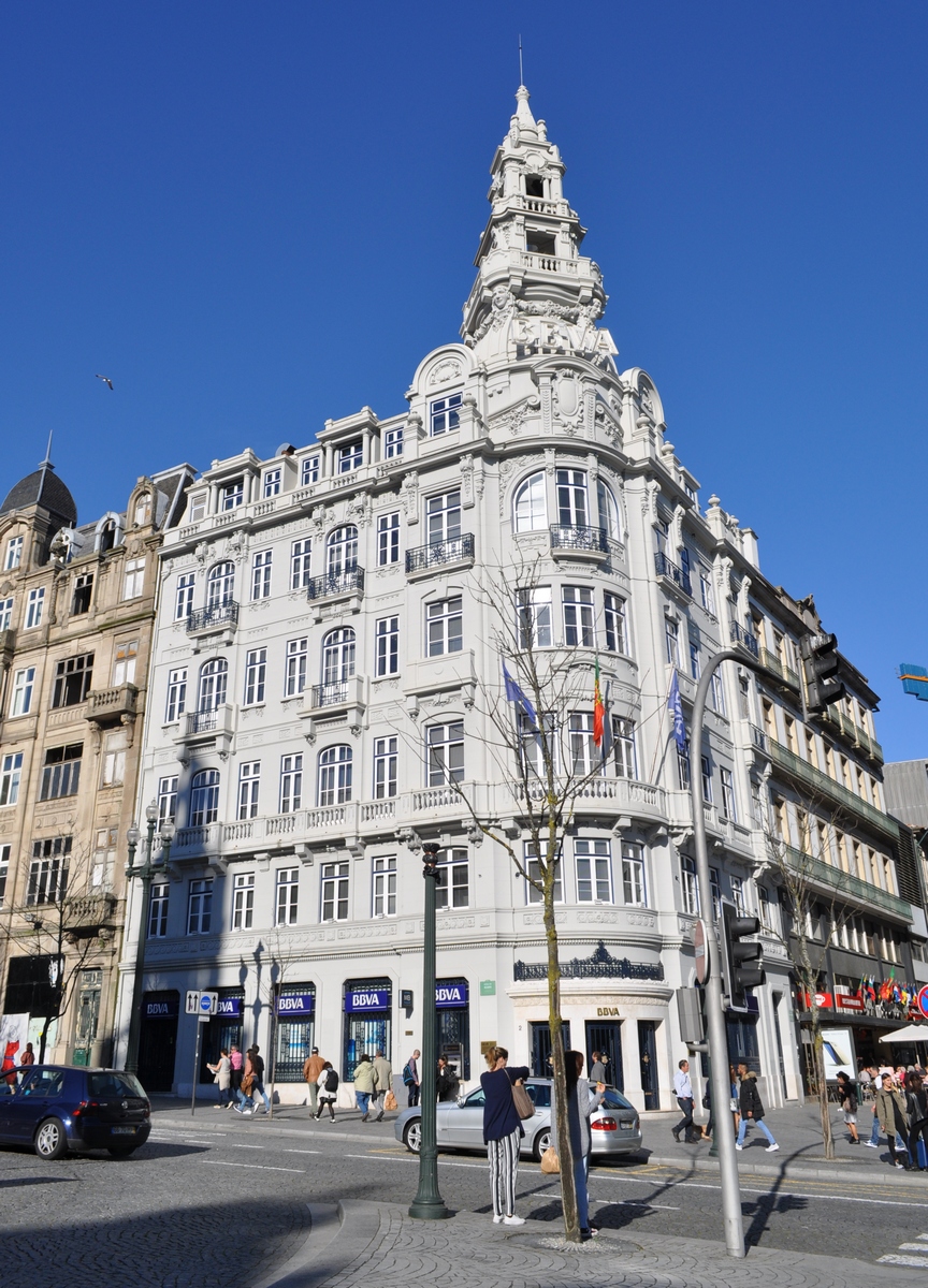 Banco Bilbao Vizcaya Argentaria (BBVA) Agency - Porto