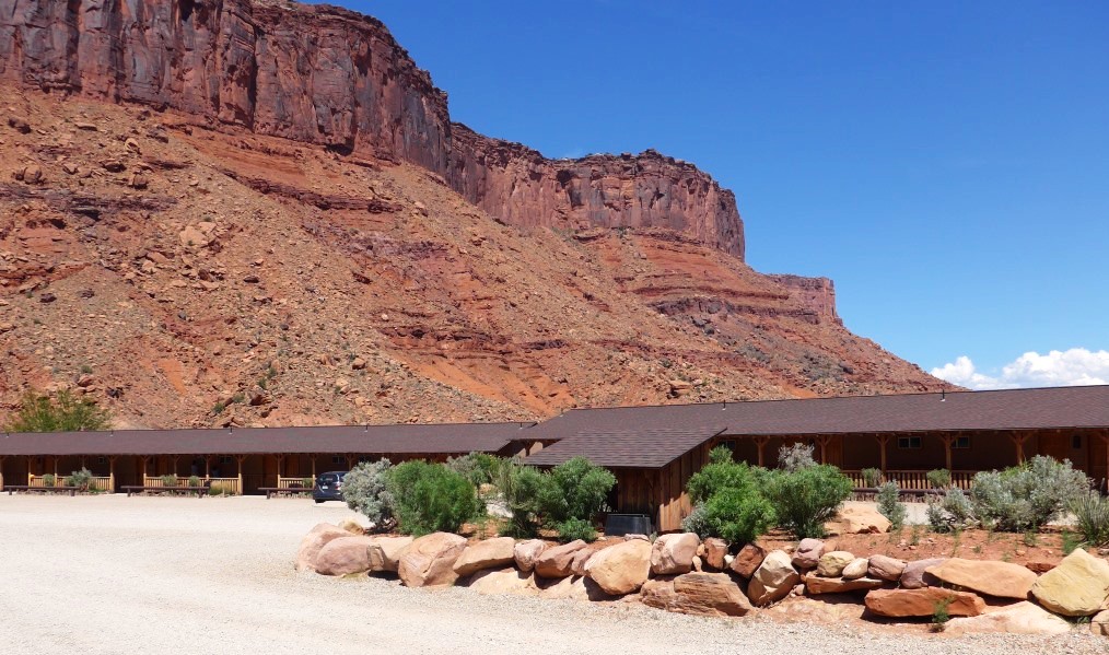 Red Cliffs Lodge