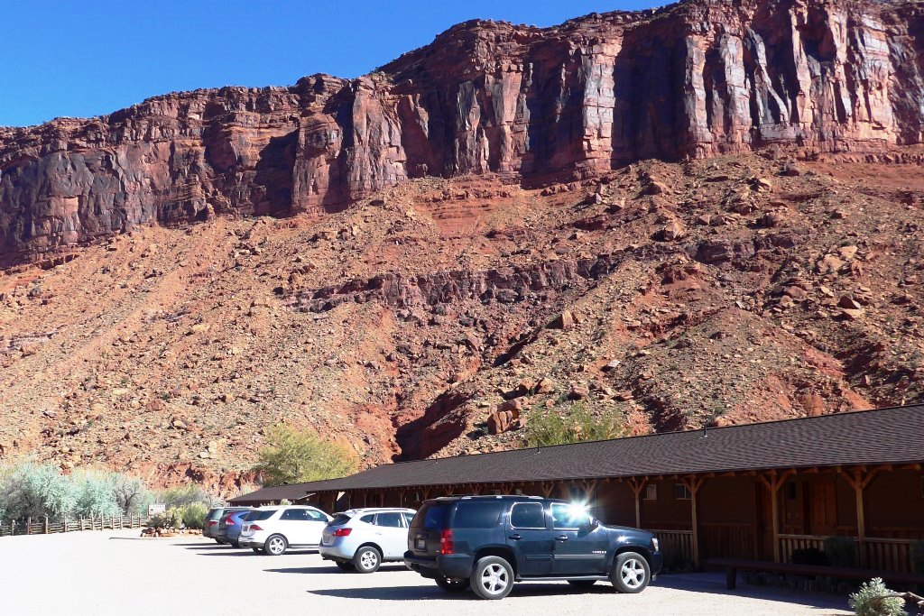 Red Cliffs Lodge