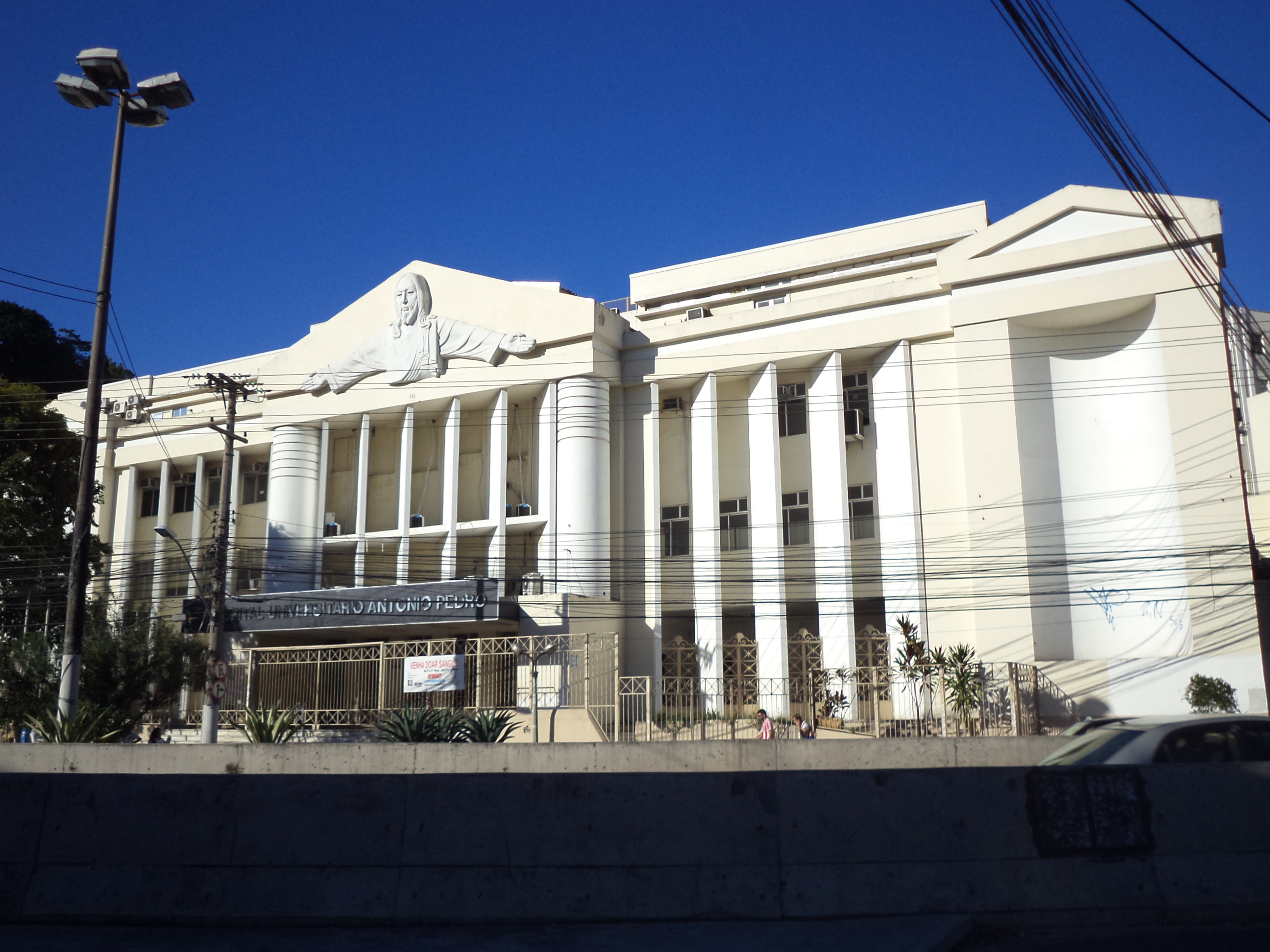 Hospital Universitário Antônio Pedro - Universidade Federal Fluminense ...