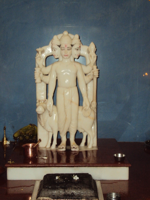 Shri Datta Temple - Sakharpa