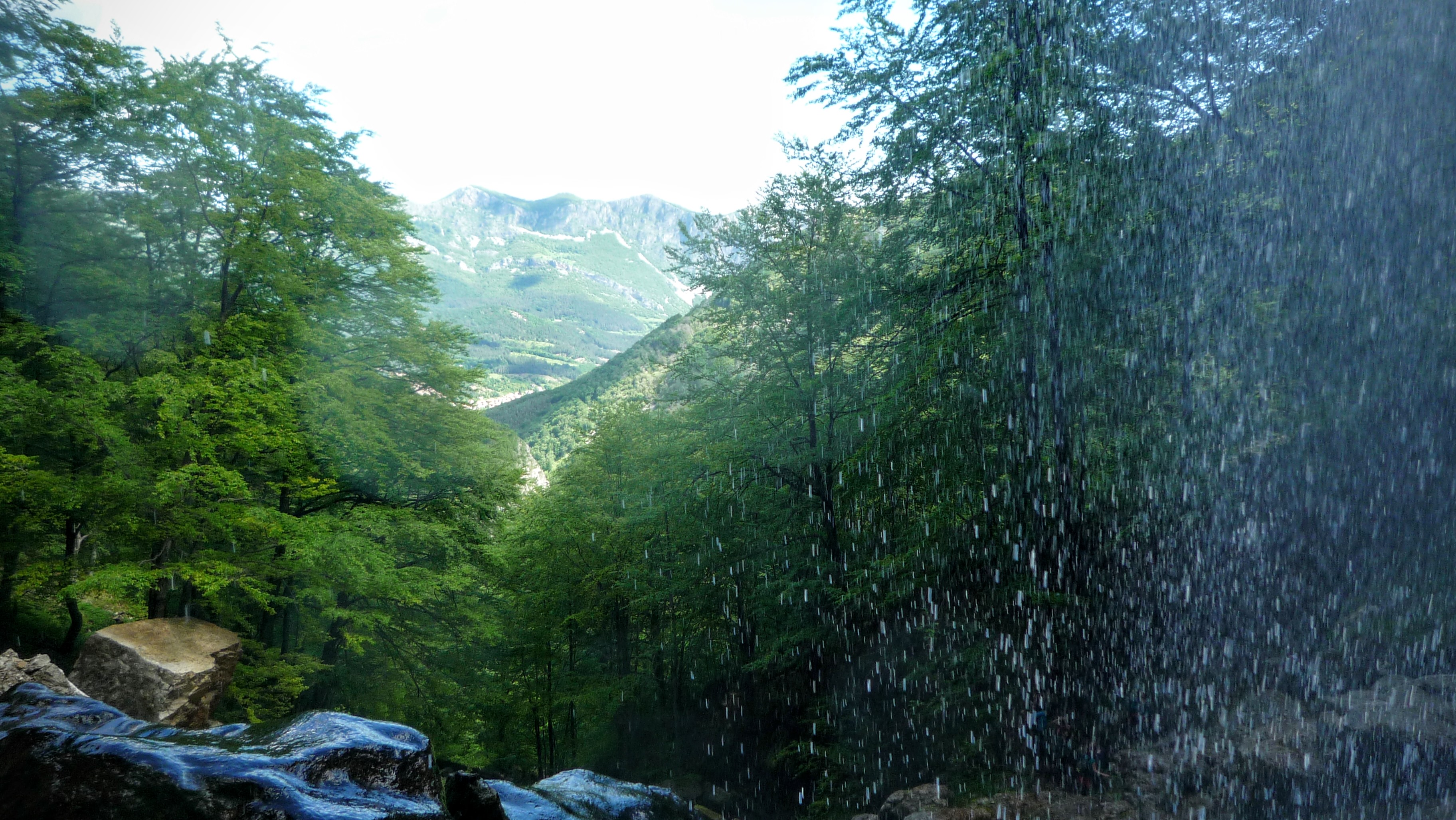 Borov Kamak Waterfall