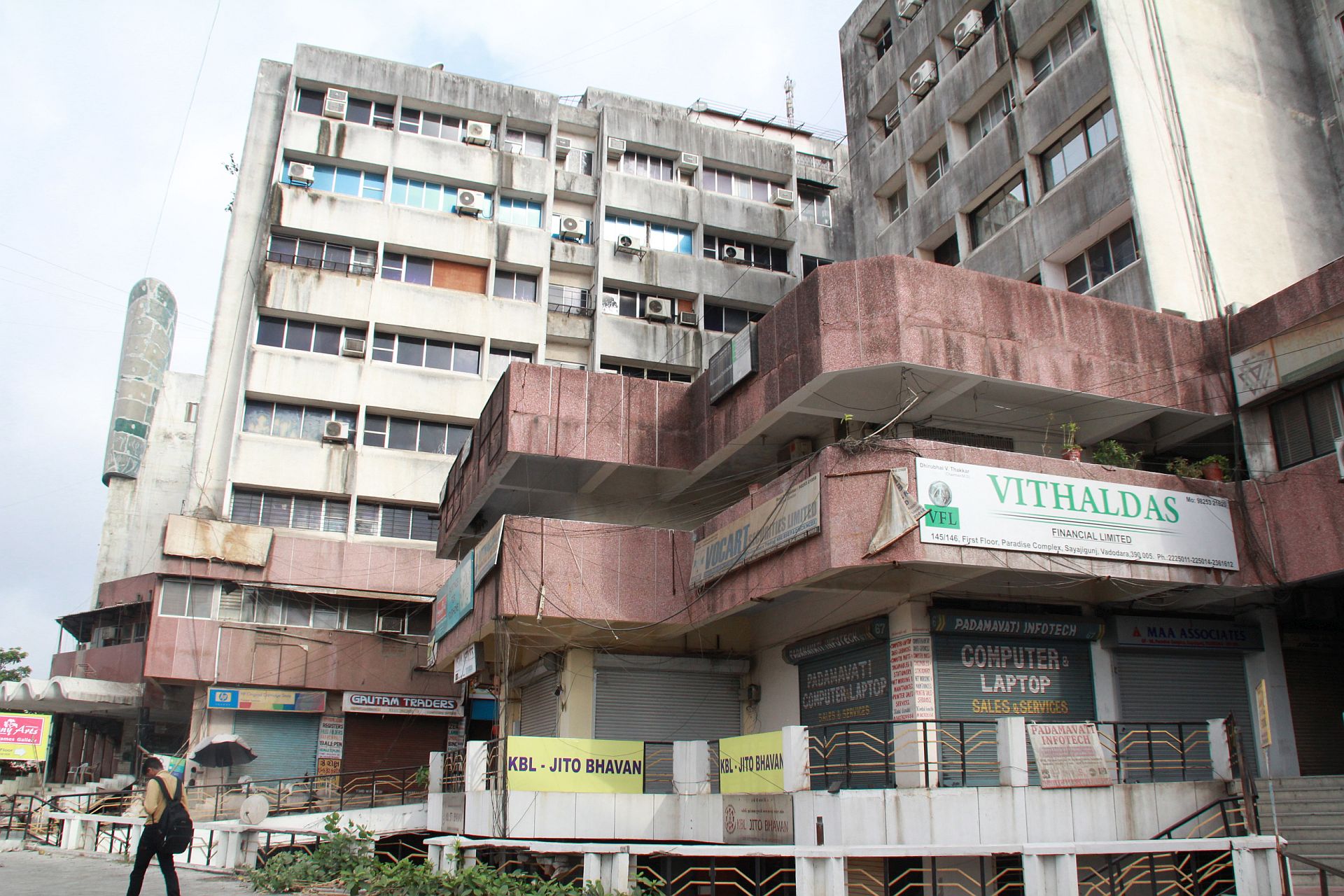 Paradise Complex - Vadodara