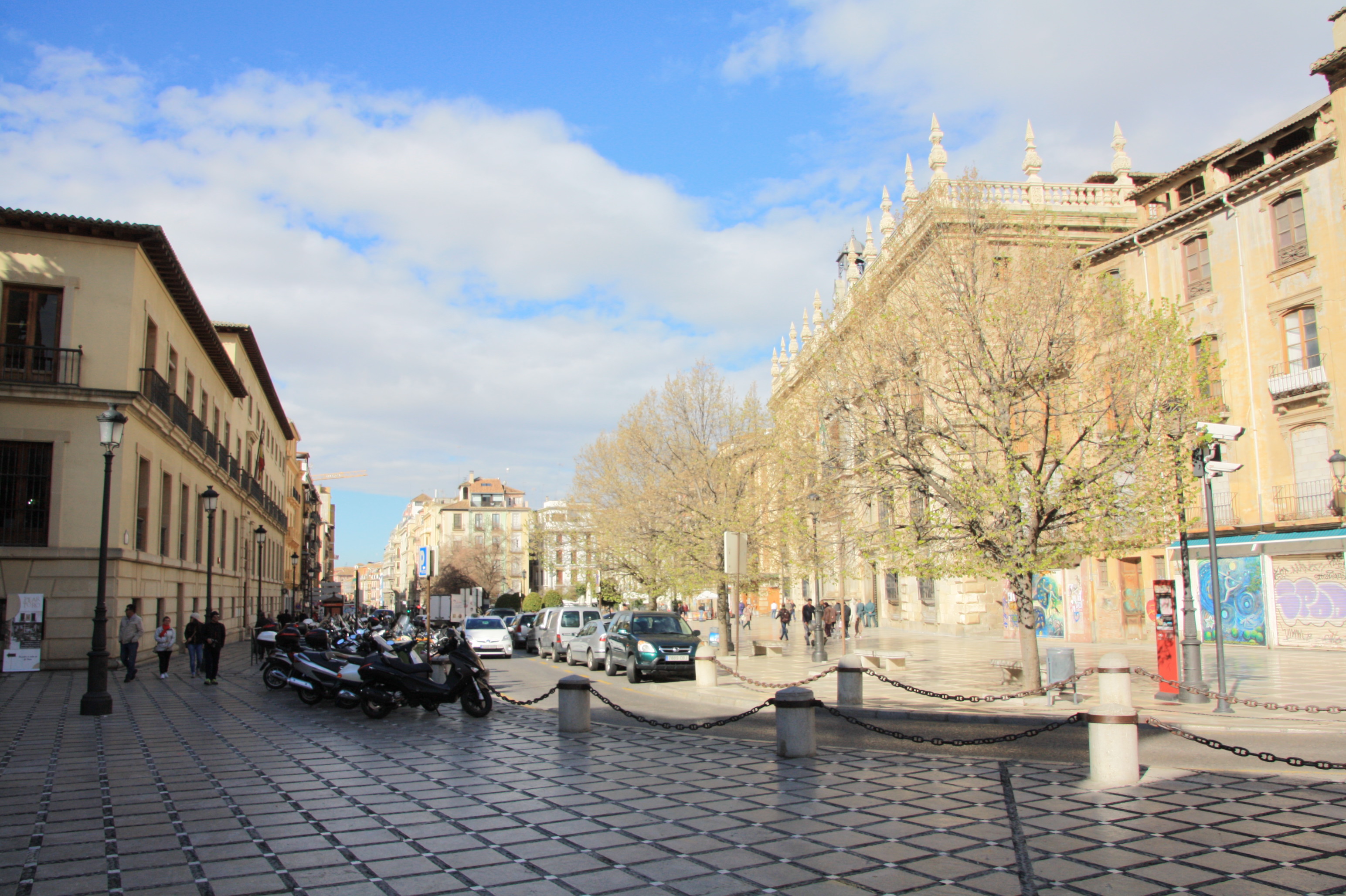 Plaza de Santa Ana - Granada