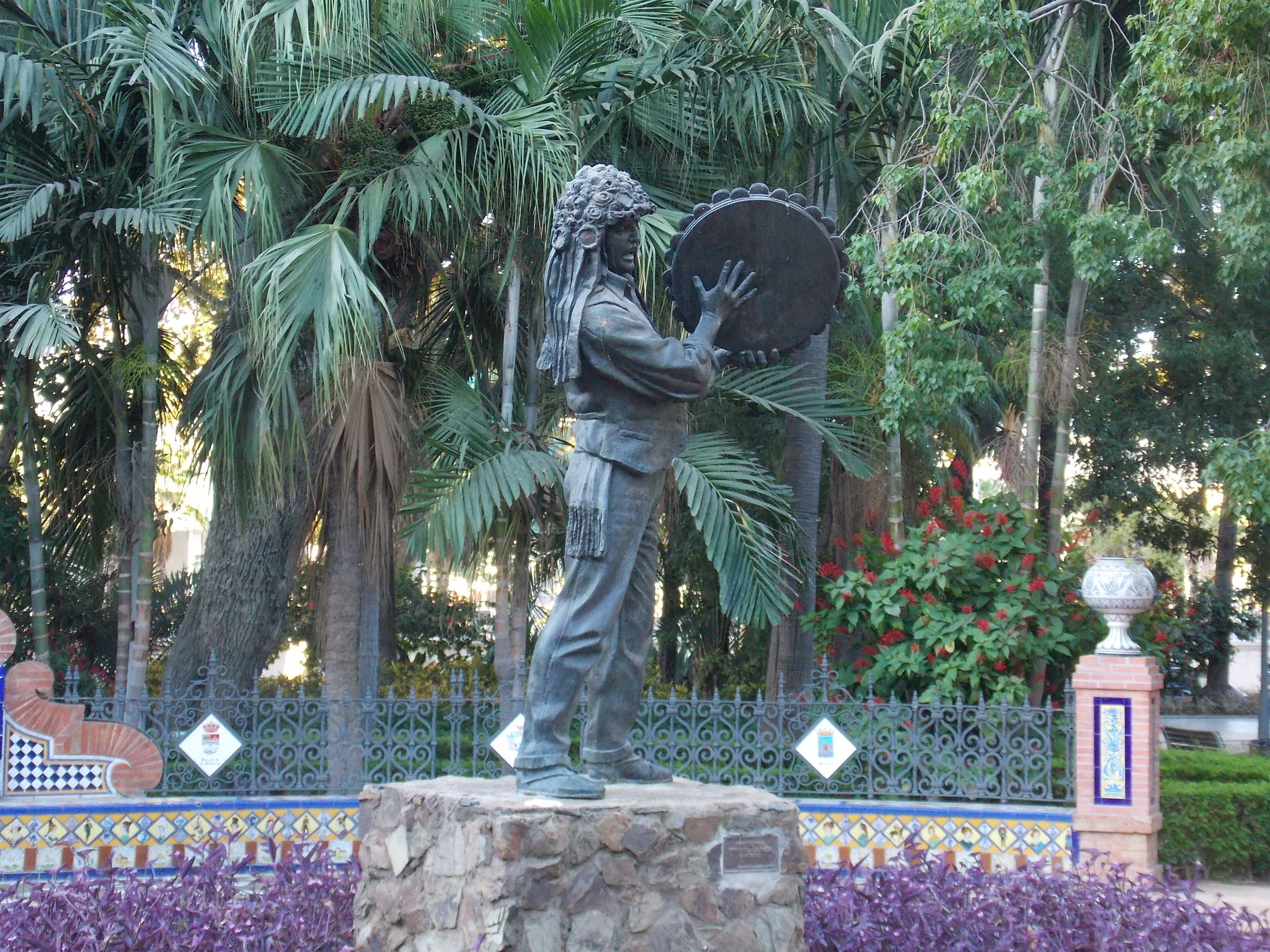 Monumento al Fiestero - Málaga | escultura, sitio interesante