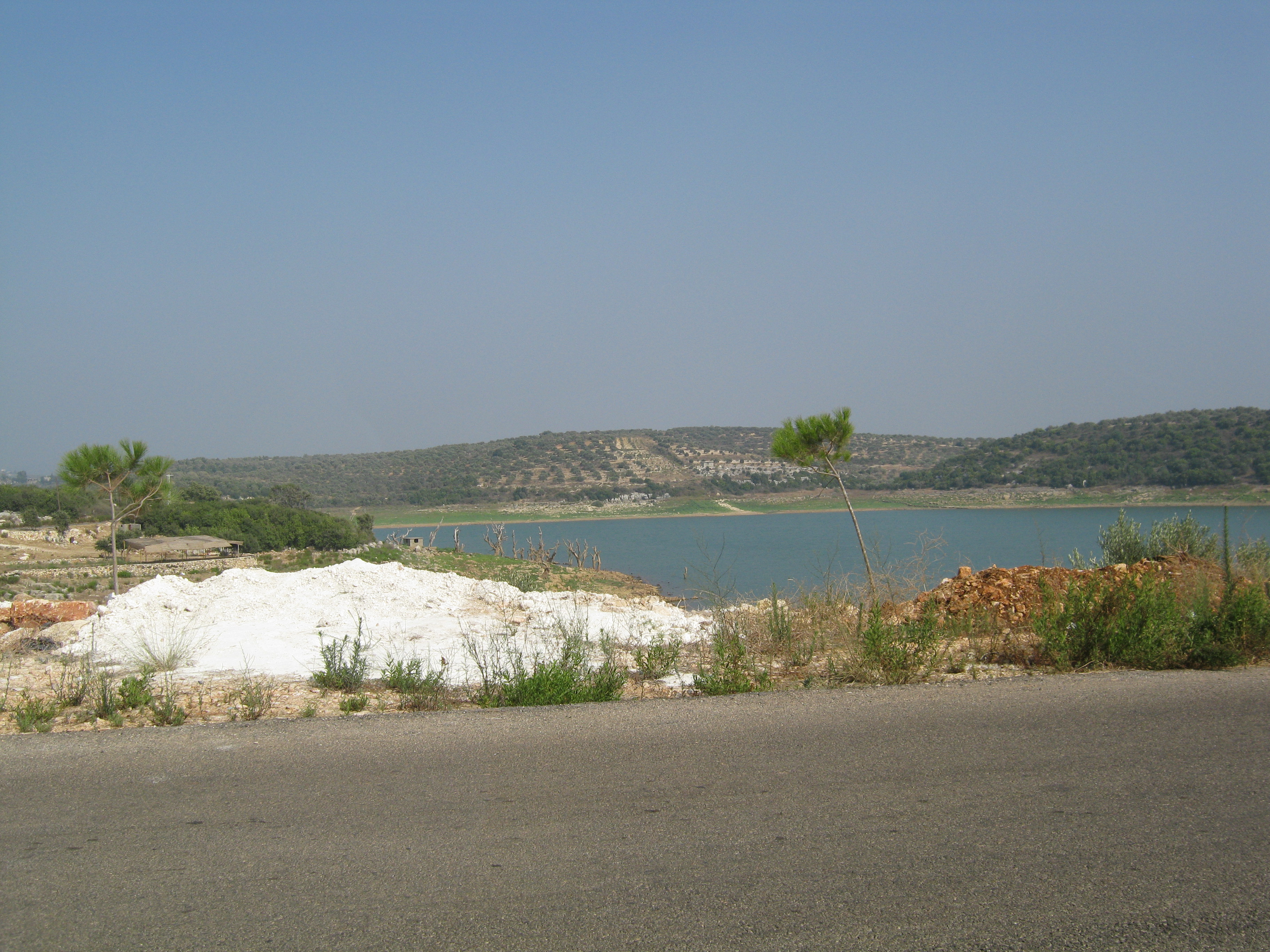 Al-Bassel Lake
