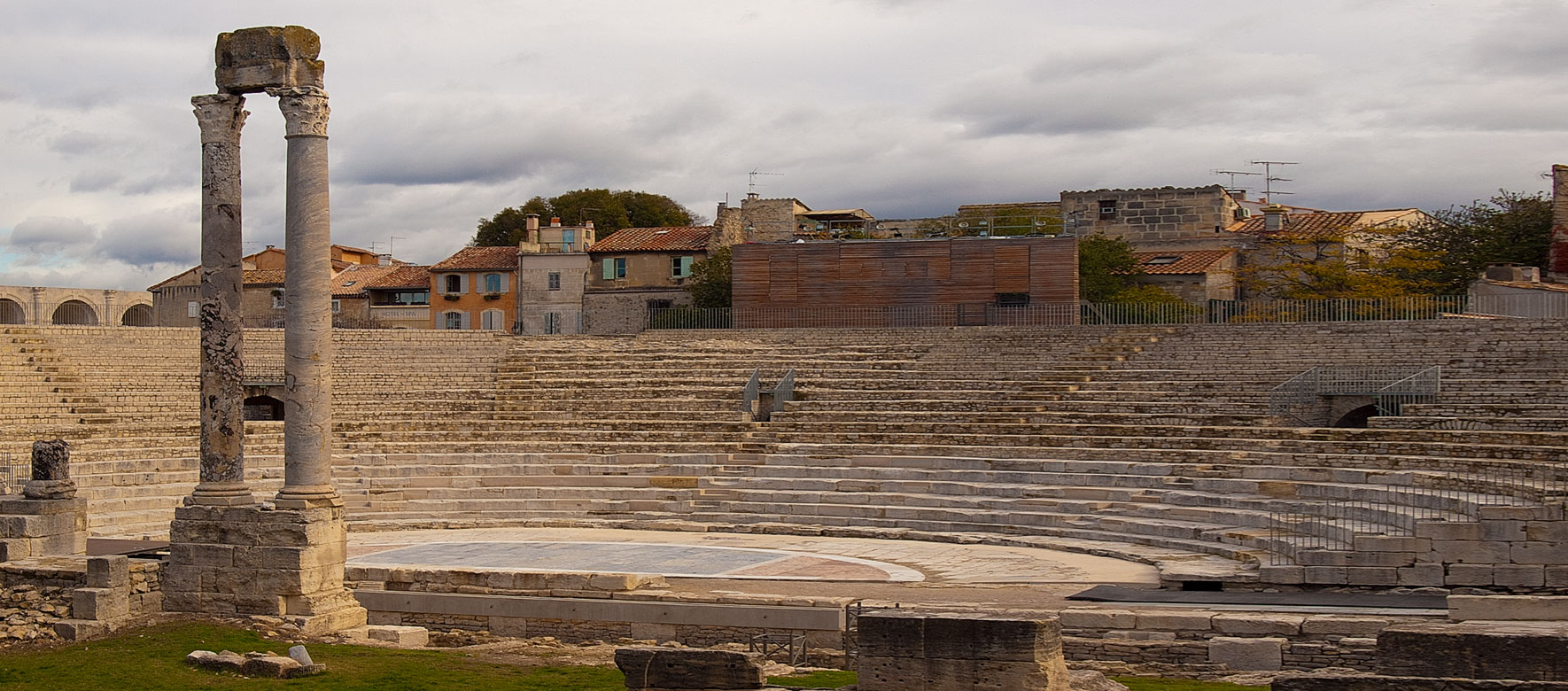 Théatre Antique d'Arles - Arles