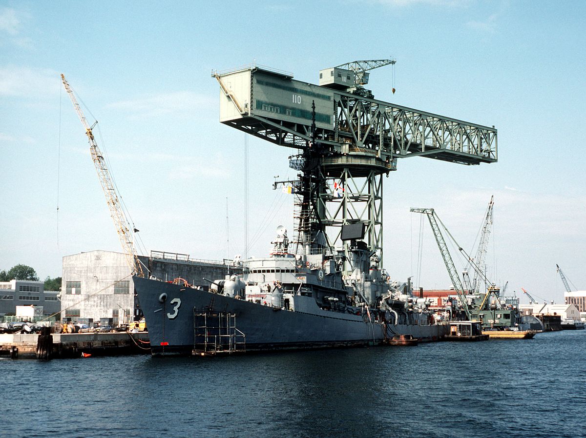 Hammerhead crane - Portsmouth, Virginia
