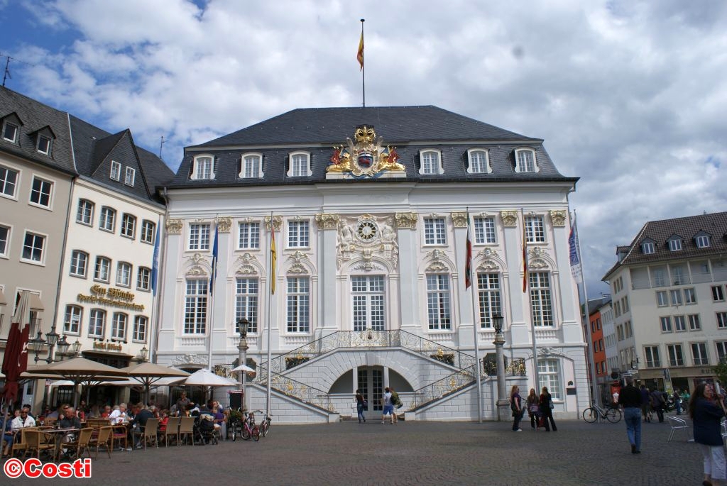 Historisches Rathaus Bonn - Bonn | Rathaus, geschütztes Baudenkmal ...