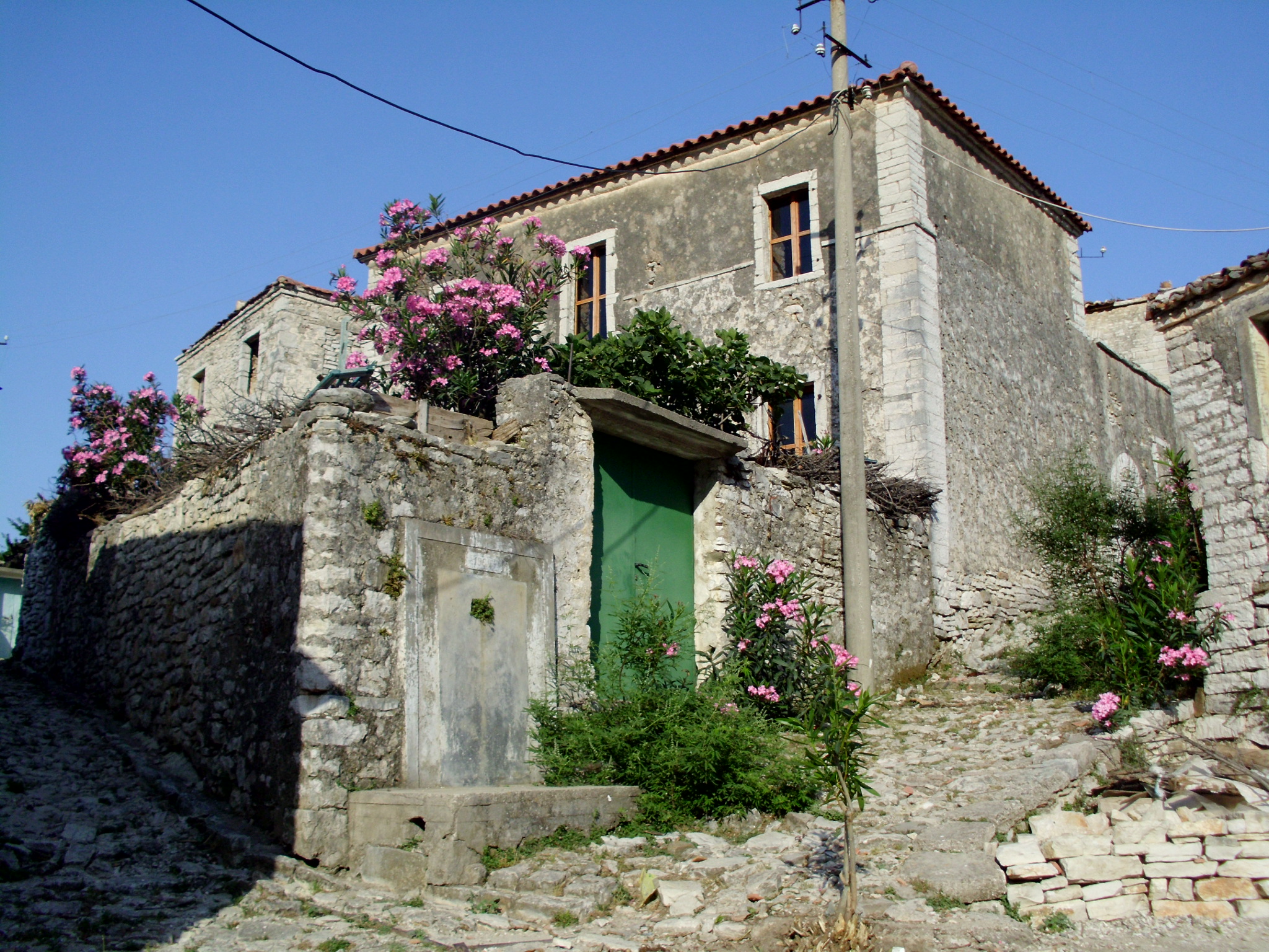 Shtëpi - Qeparo
