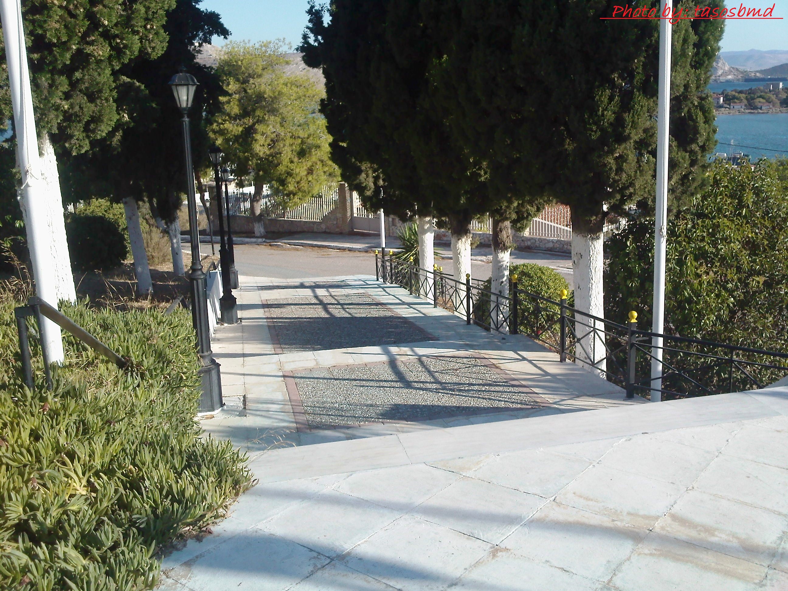 Ι.Ν. Κοίμησης της Θεοτόκου - Καματερό | ναός, εκκλησία