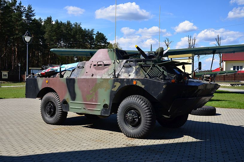 Amfibia pływająca BRDM-2 - Blizna