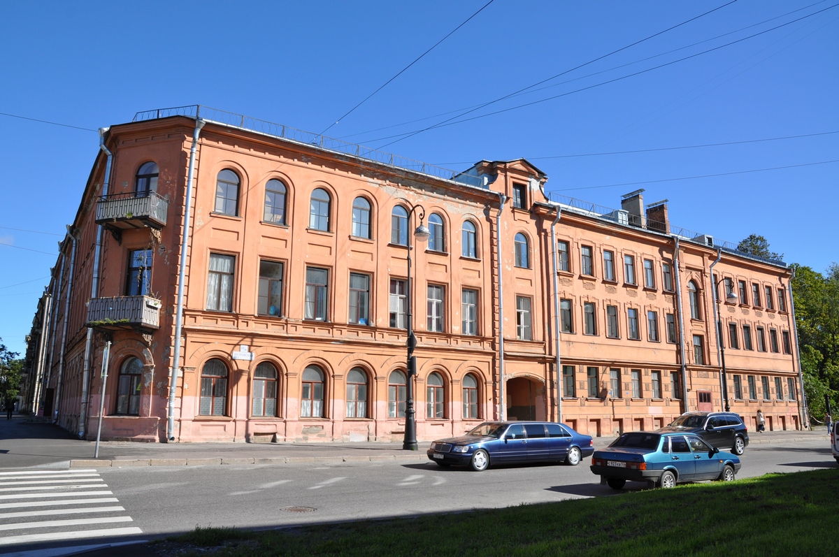 Former merchant Vasiliev building - Saint Petersburg