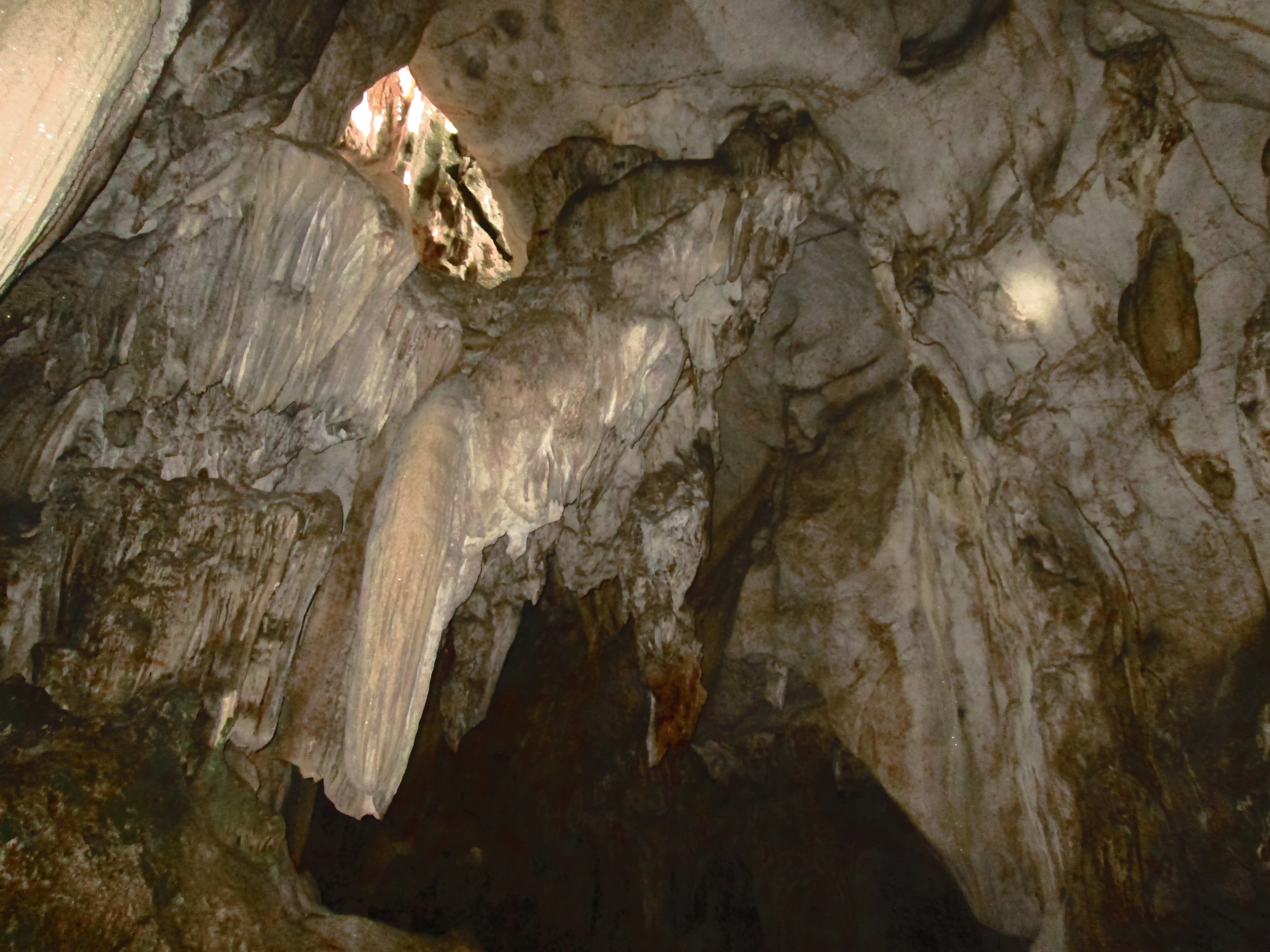 Calinawan Cave - Tanay | cave / caves, interesting place, historic ...