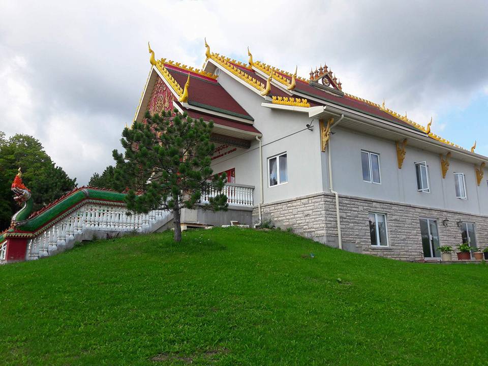 Wat Lao Veluwanaram - Caledon, Ontario