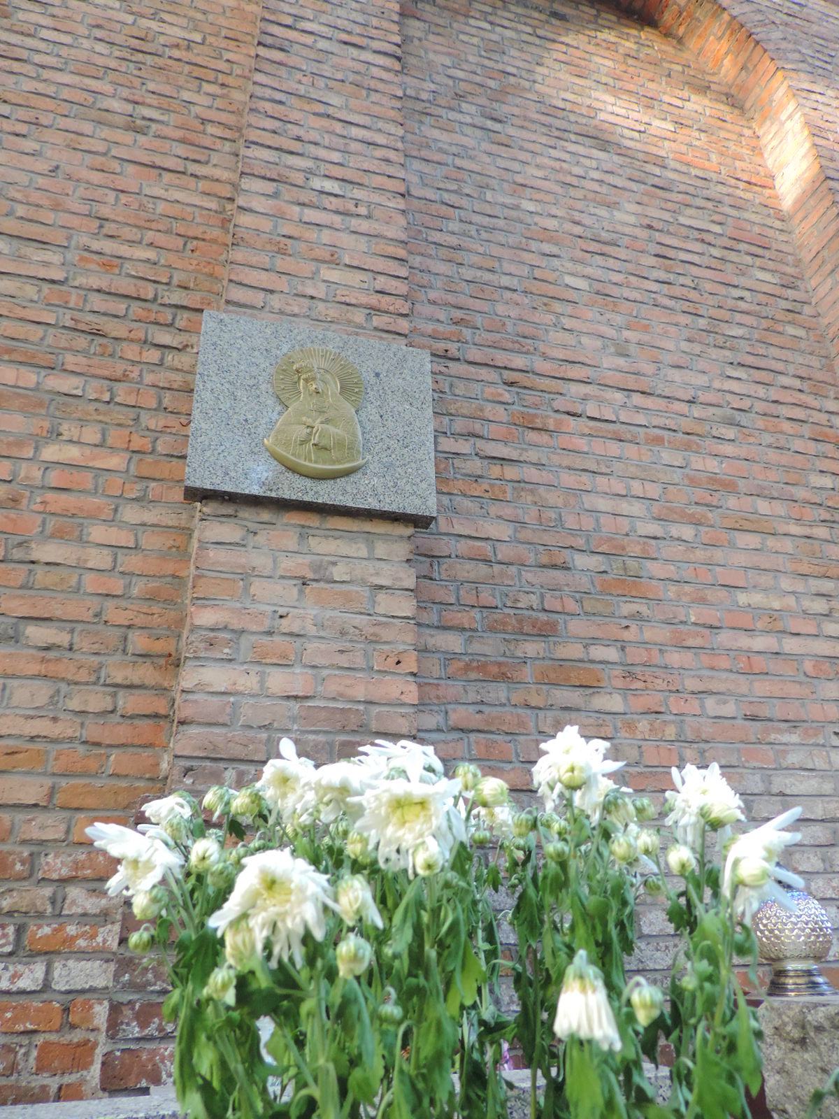 The tomb of Hanka Ordonówna - Warsaw