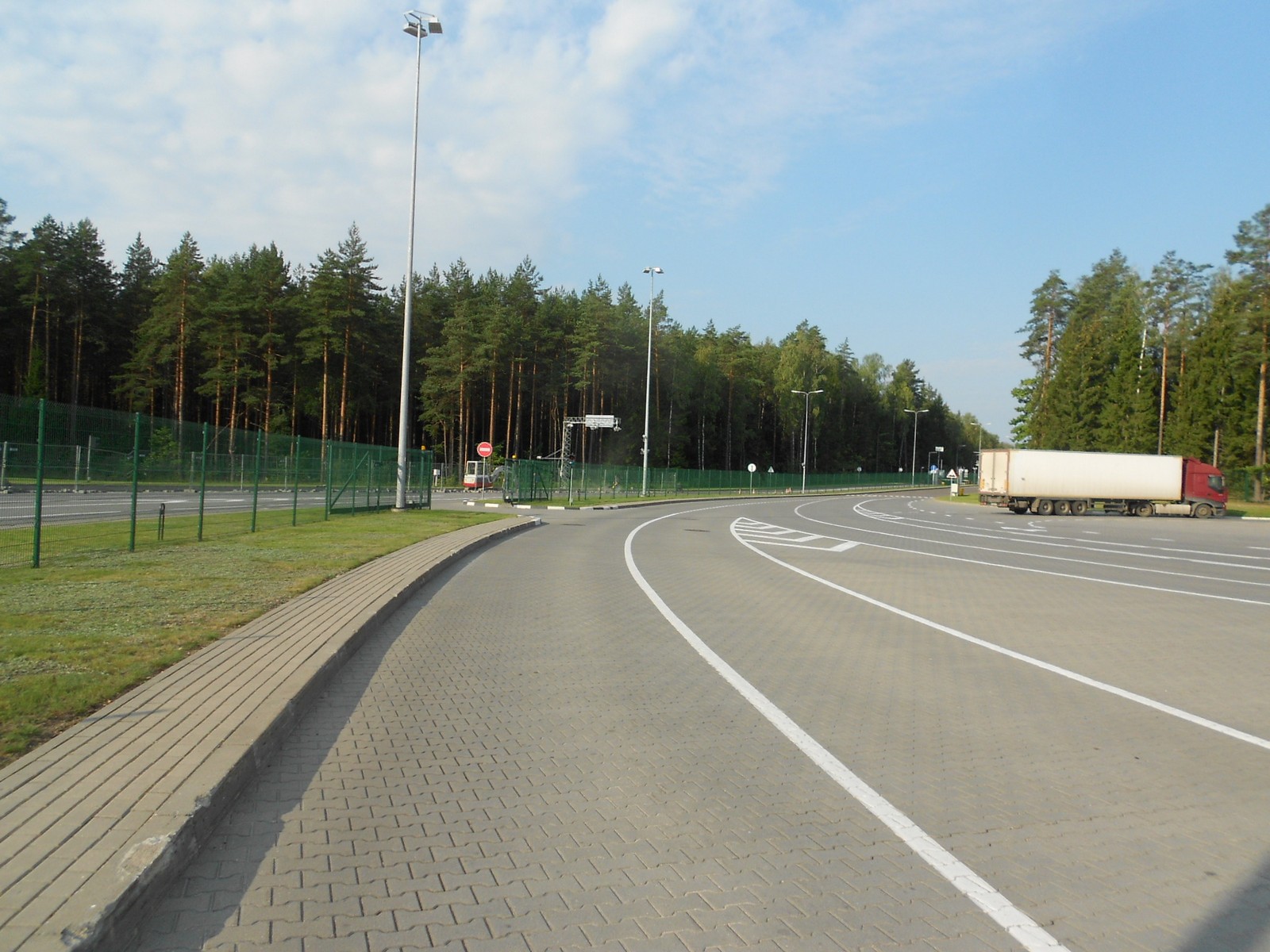 Lavoriškės-Kotlovka border crossing point