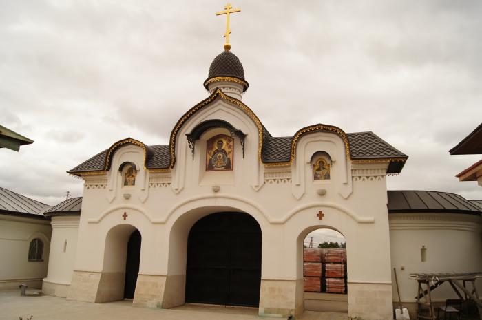 Sacred gate. Architects: Andrey Anisimov and Tatyana Yefimov ...