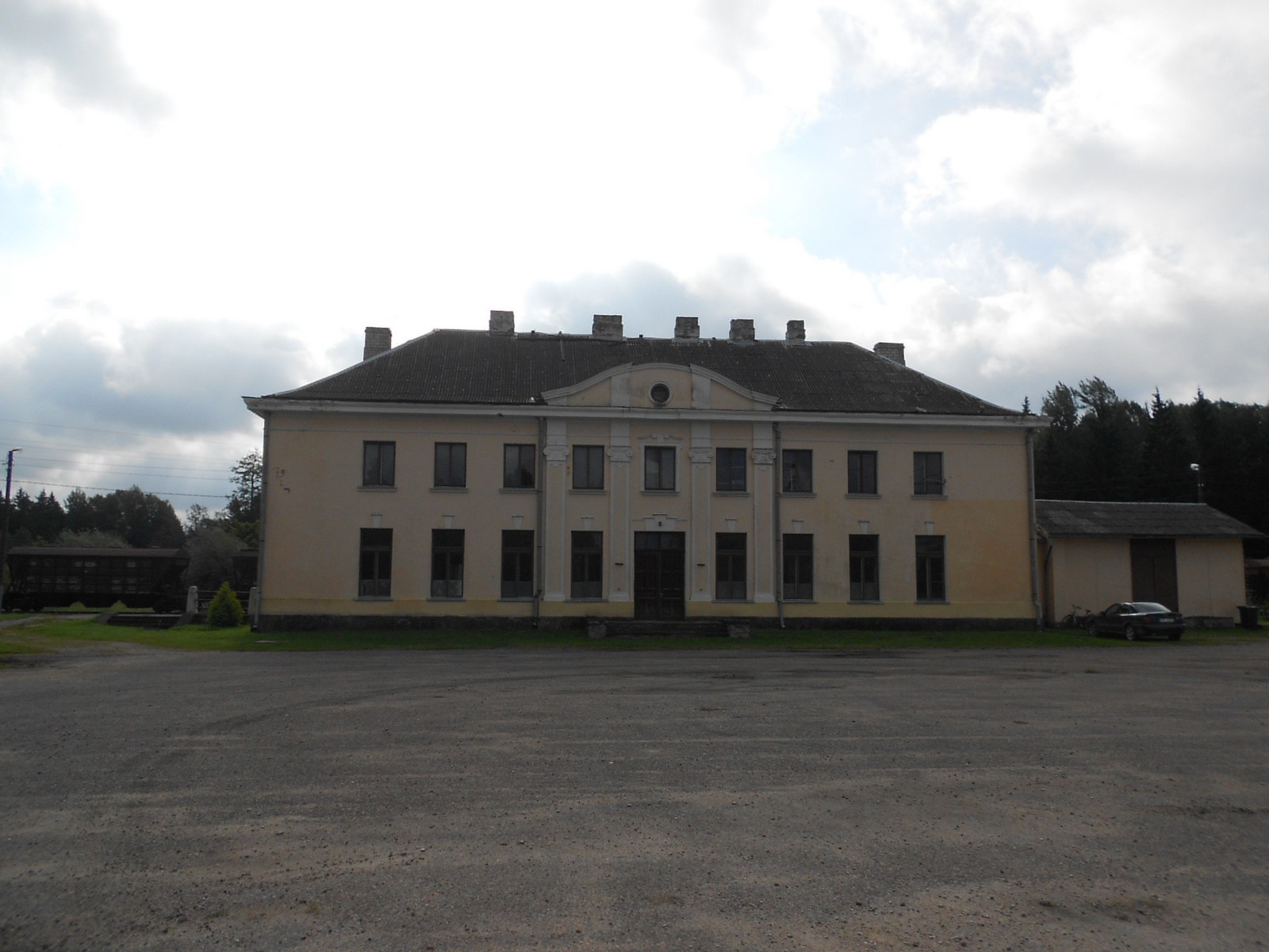Dzelzceļa stacija Kalvene - Kalvenes stacija