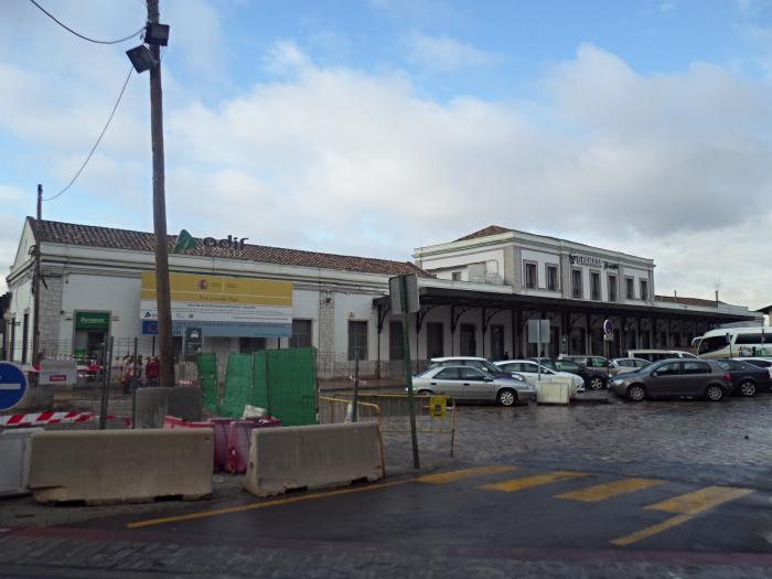 Granada Railway Station - Granada