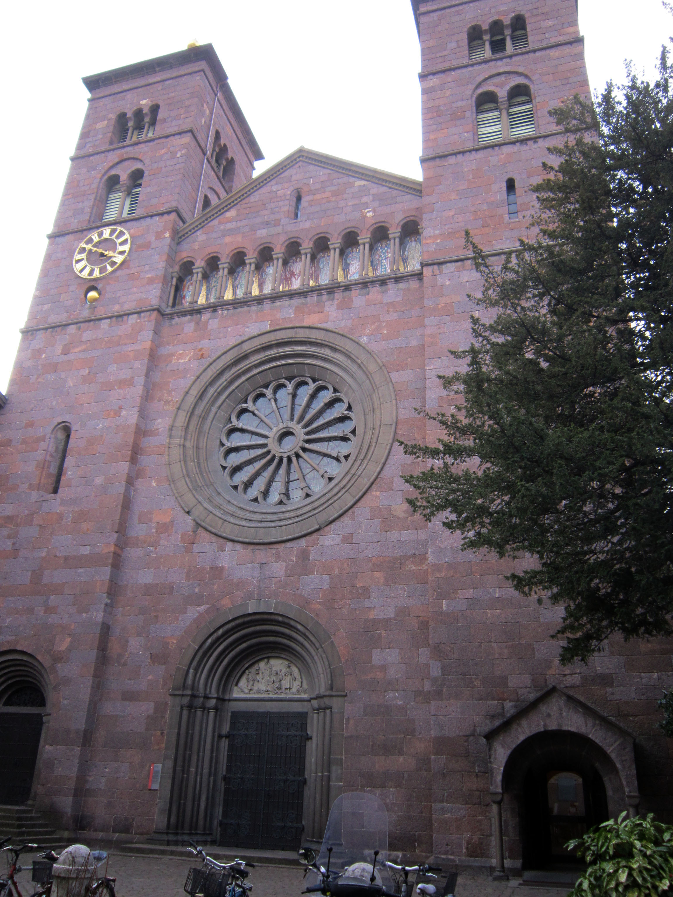 Kathol. Herz-Jesu-Kirche