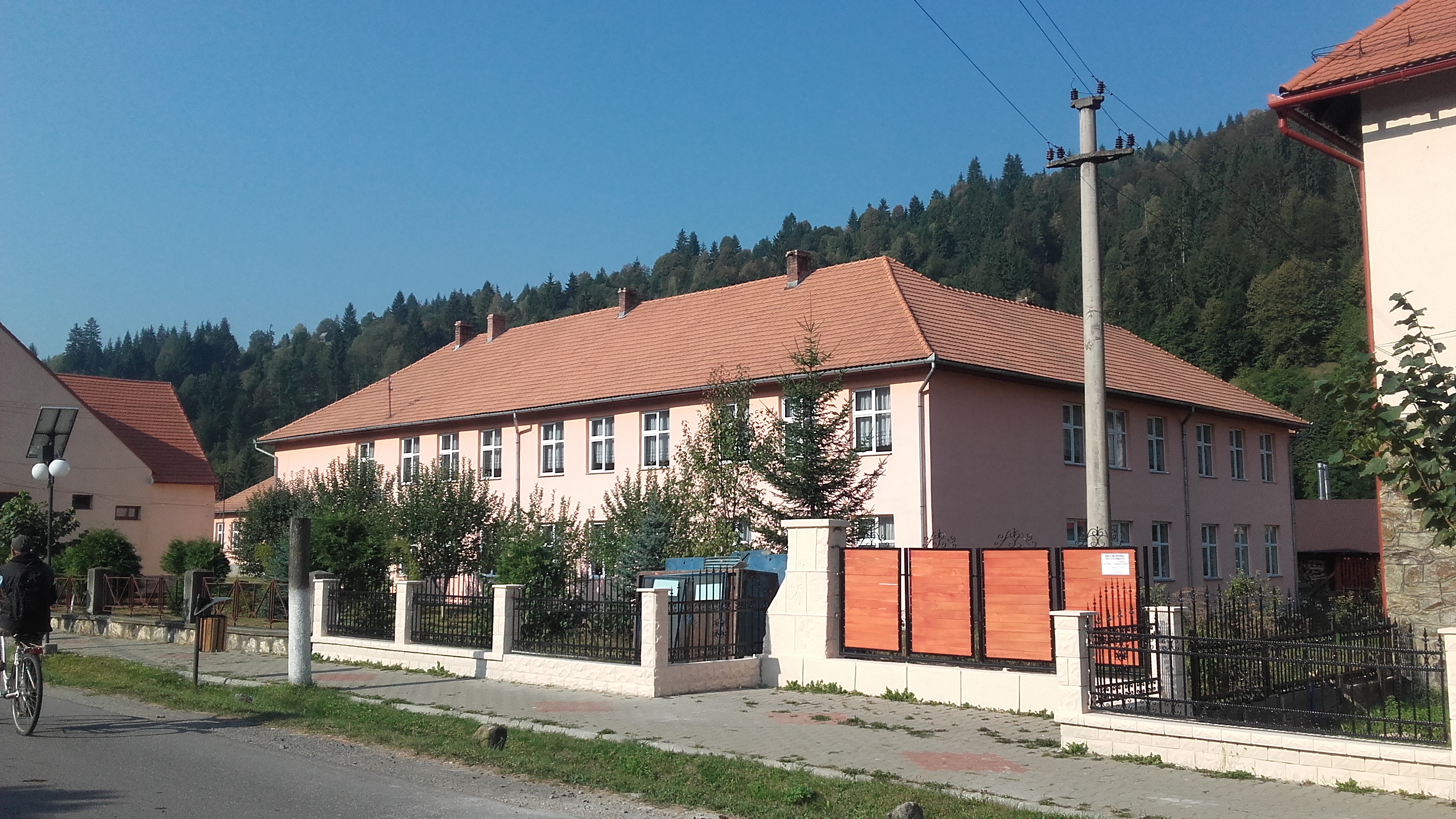 Scoala Gimnaziala - Tulgheş