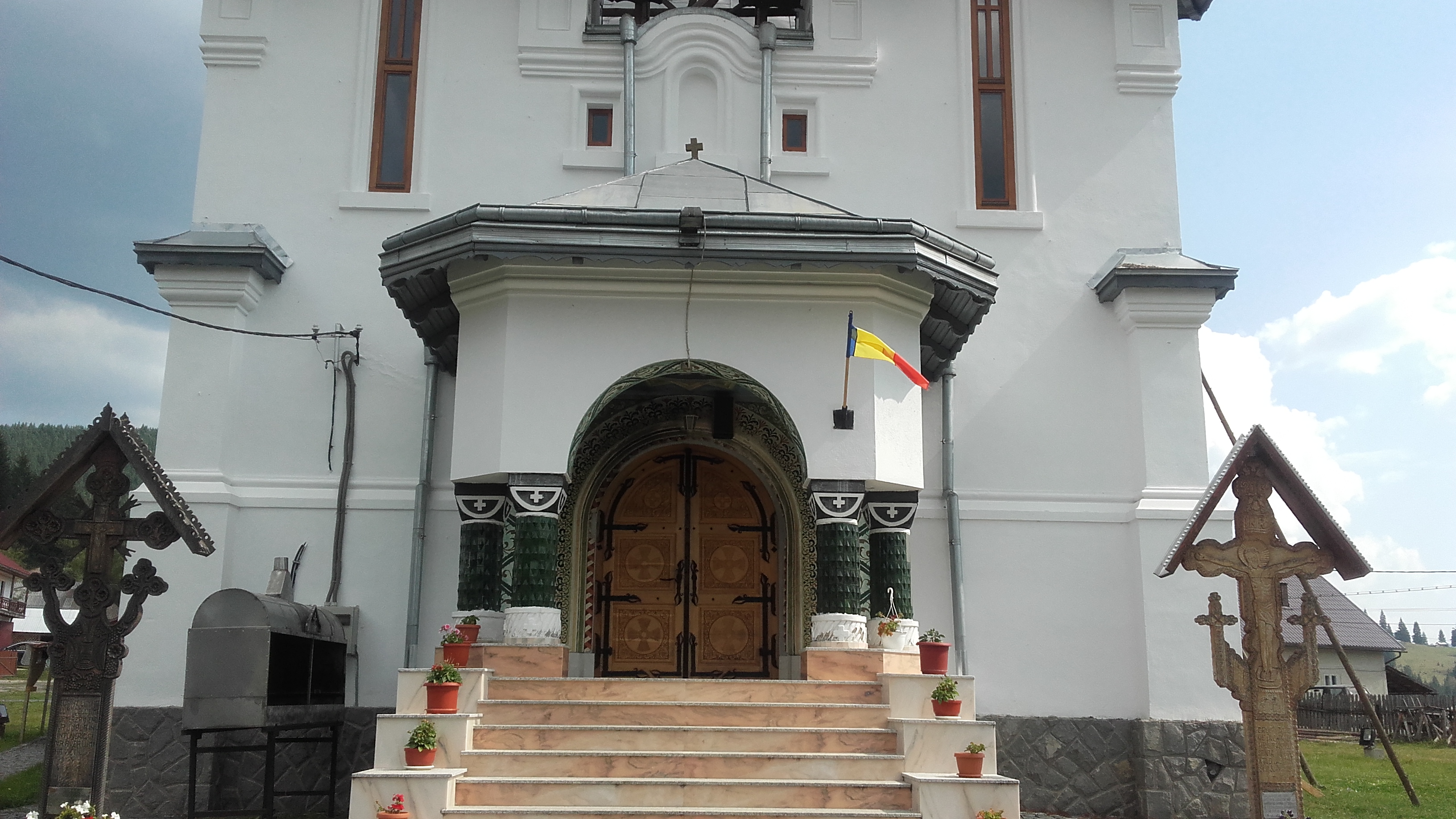Biserica Sf. Apostoli Petru si Pavel - Bilbor