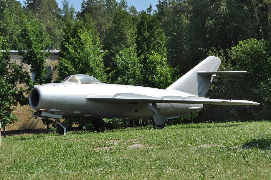 Mikoyan-Gurevich MiG-17