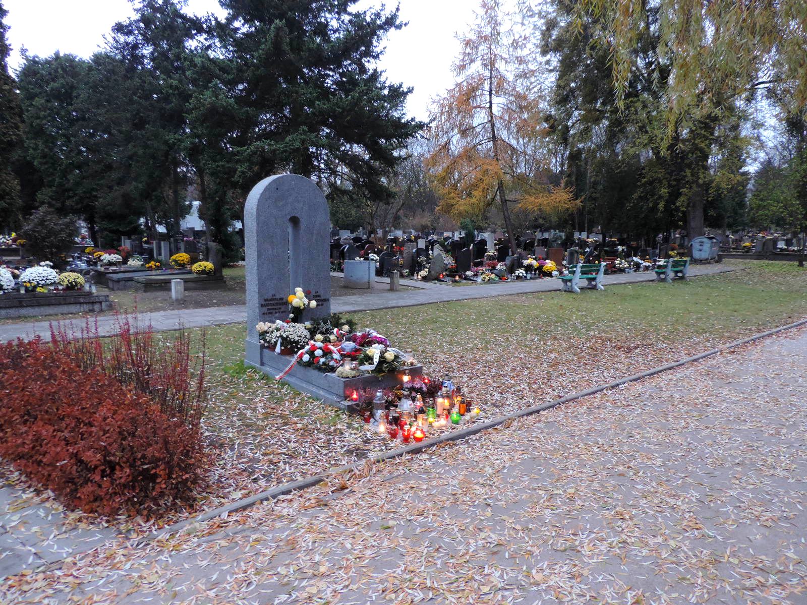 The Tomb of Władysław Bartoszewski - Warsaw